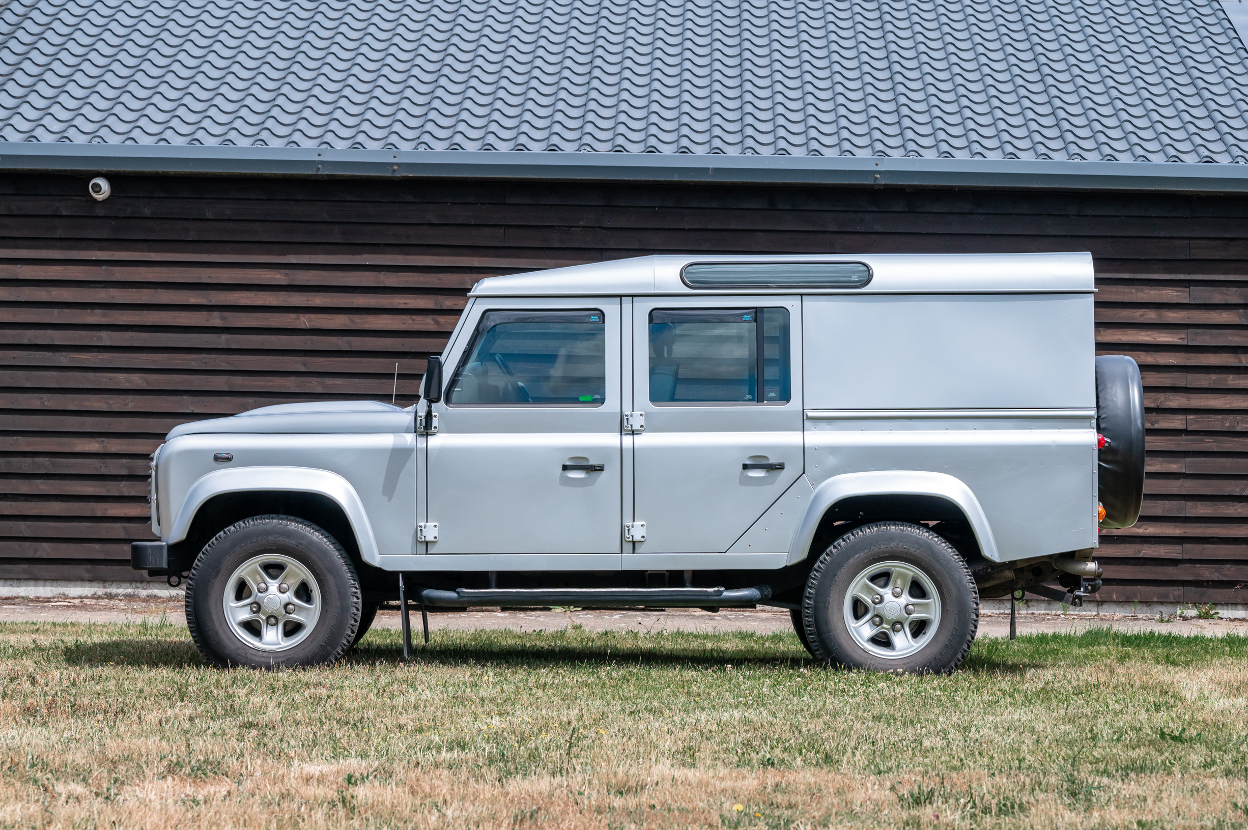 2013 LAND ROVER DEFENDER 110 XS UTILITY for sale by auction in Horton ...