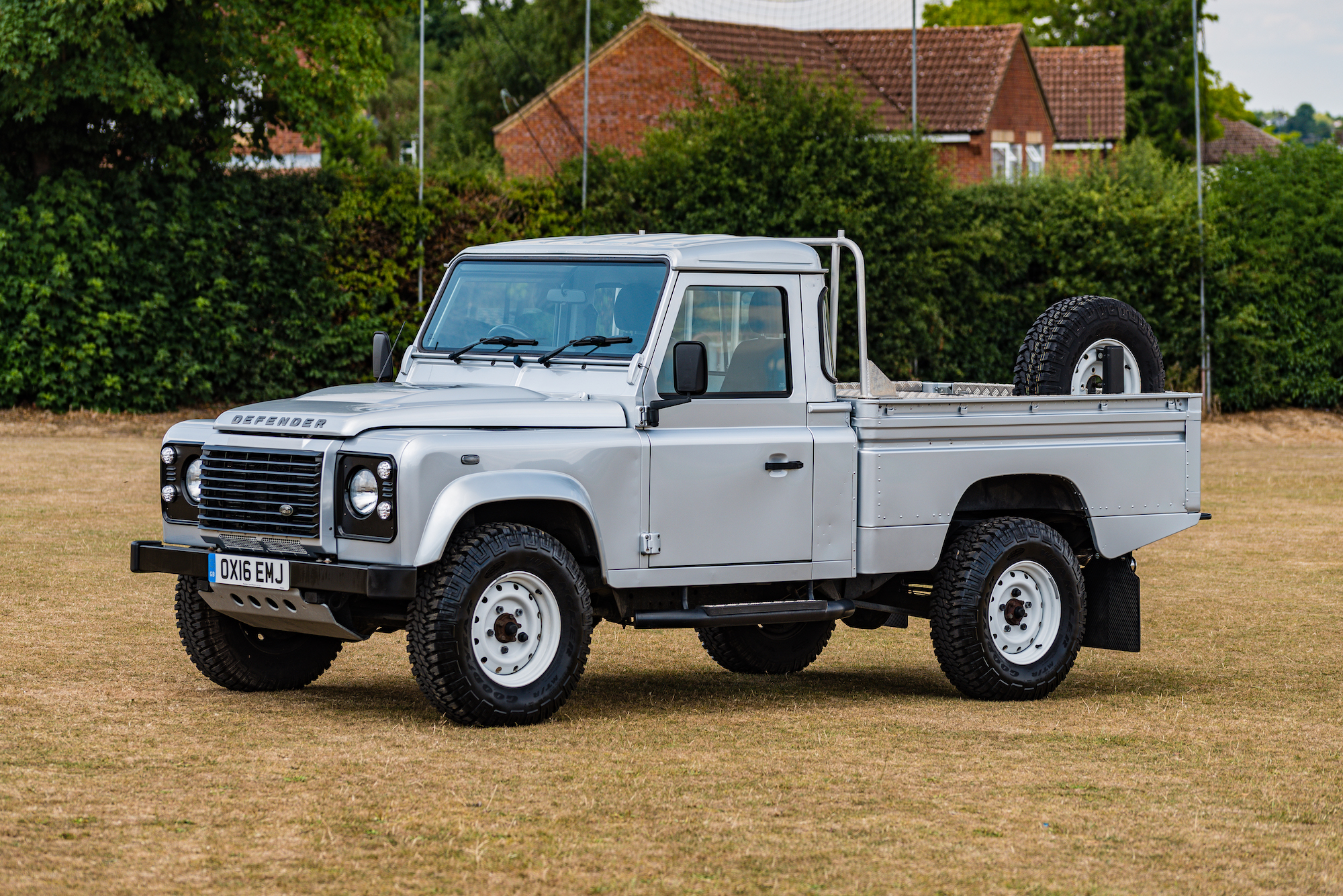 2016 LAND ROVER DEFENDER 110 SINGLE CAB PICK UP 'HIGH CAPACITY' - 4,573 ...