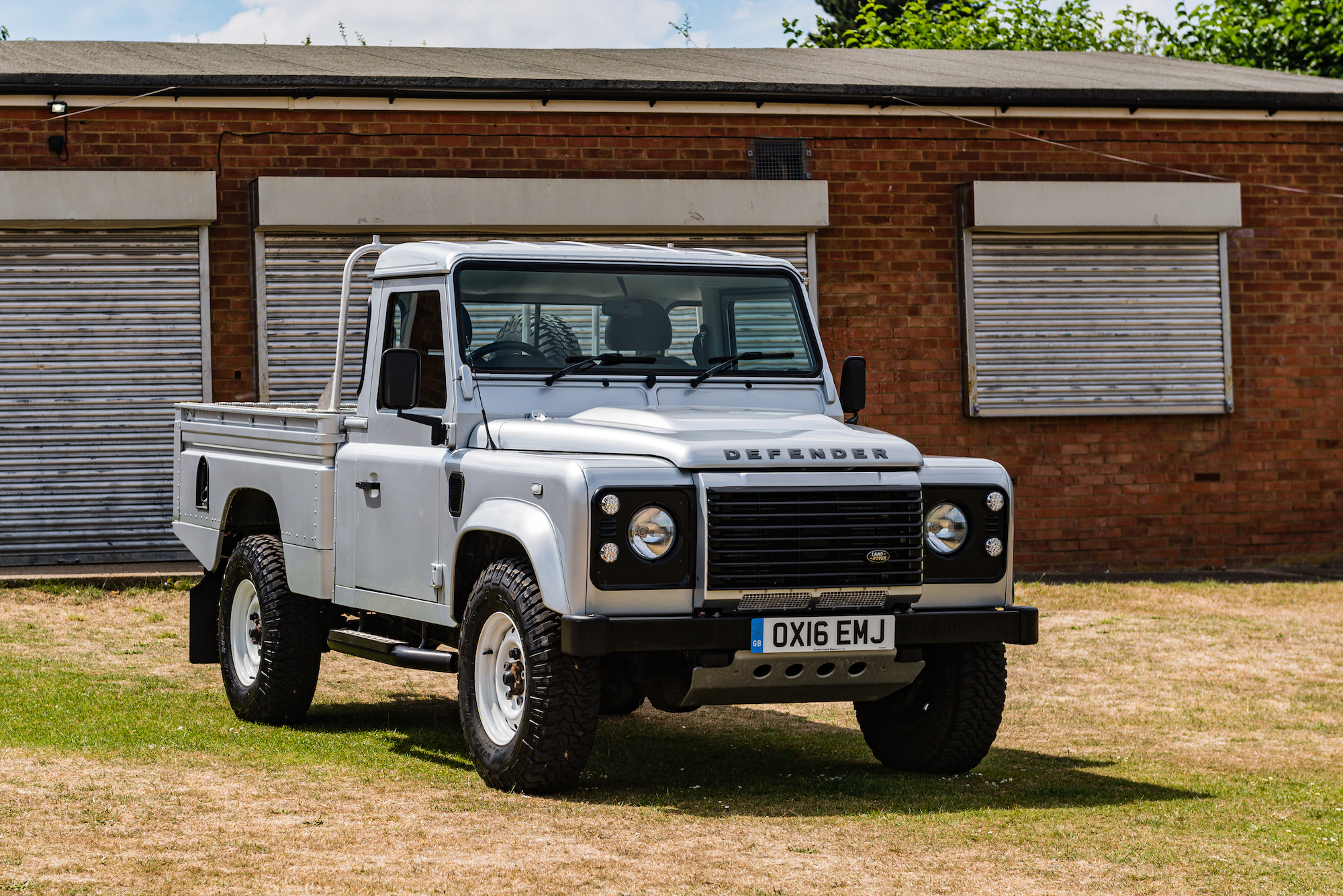 2016 LAND ROVER DEFENDER 110 SINGLE CAB PICK UP 'HIGH CAPACITY' - 4,573 ...