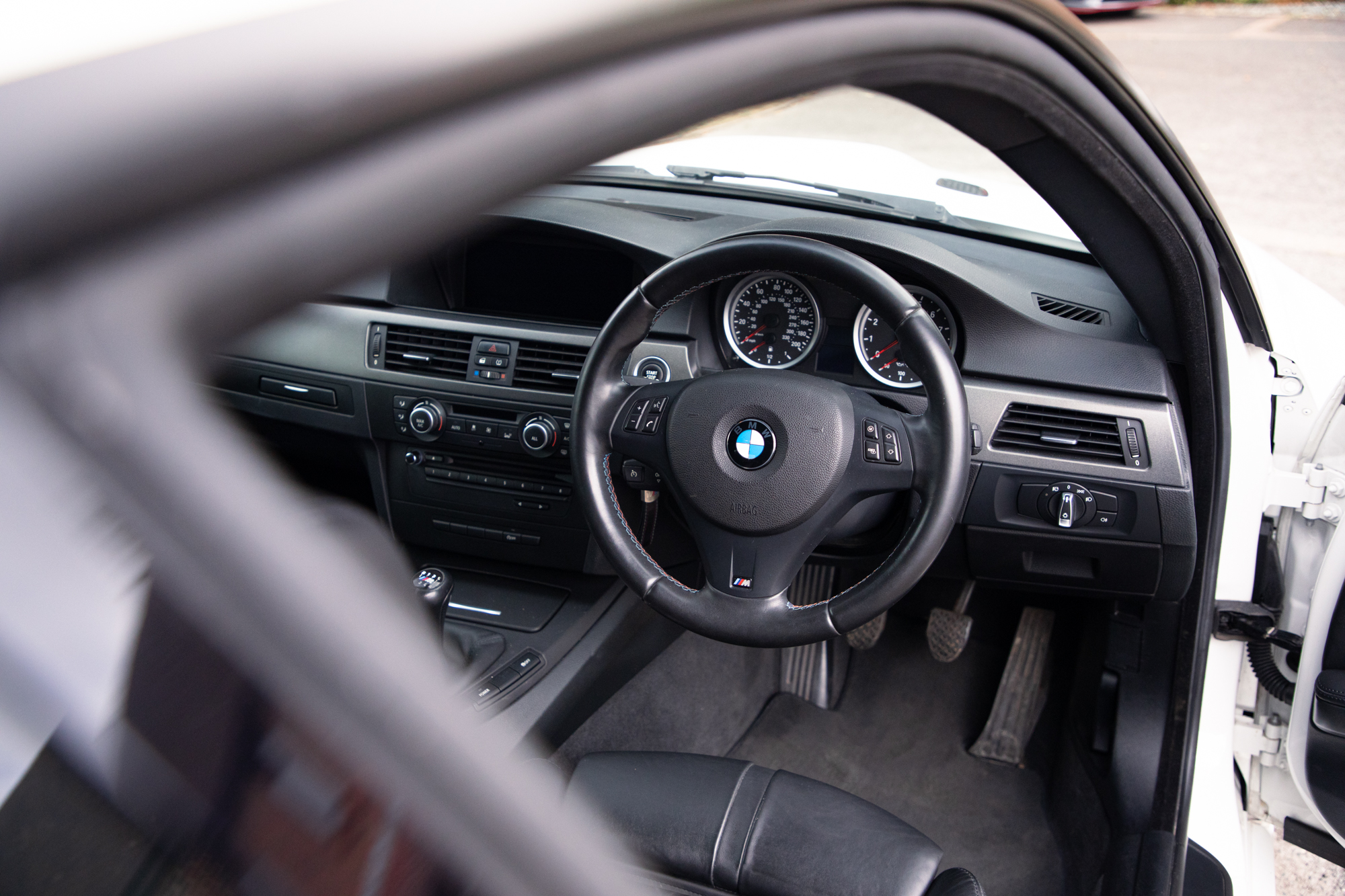 Witte Bmw M3 Behang BMW M3 Satin Pearl White — Incognito Wraps