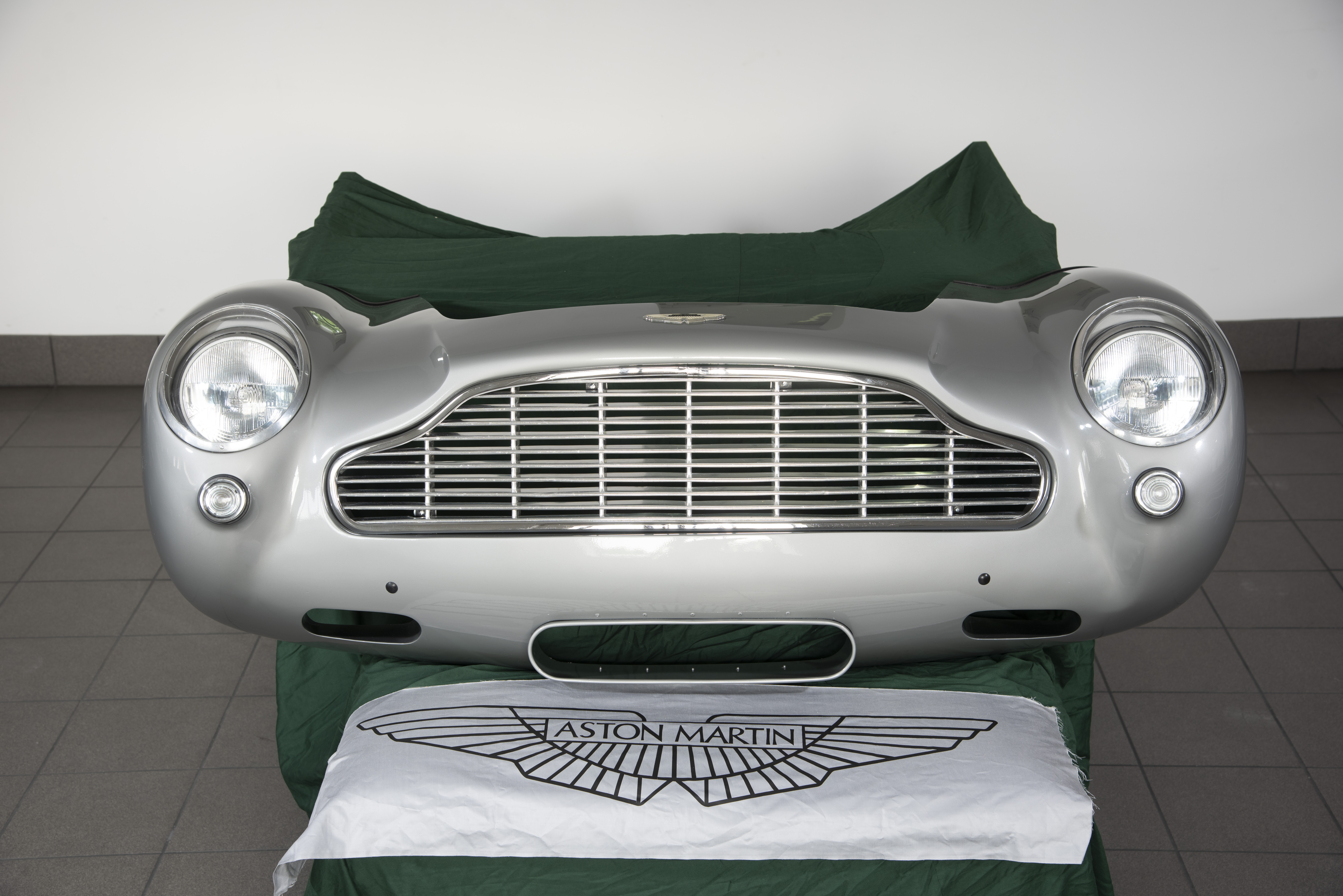 ASTON MARTIN DB5 RESTORED FRONT SECTION for sale by auction in ...