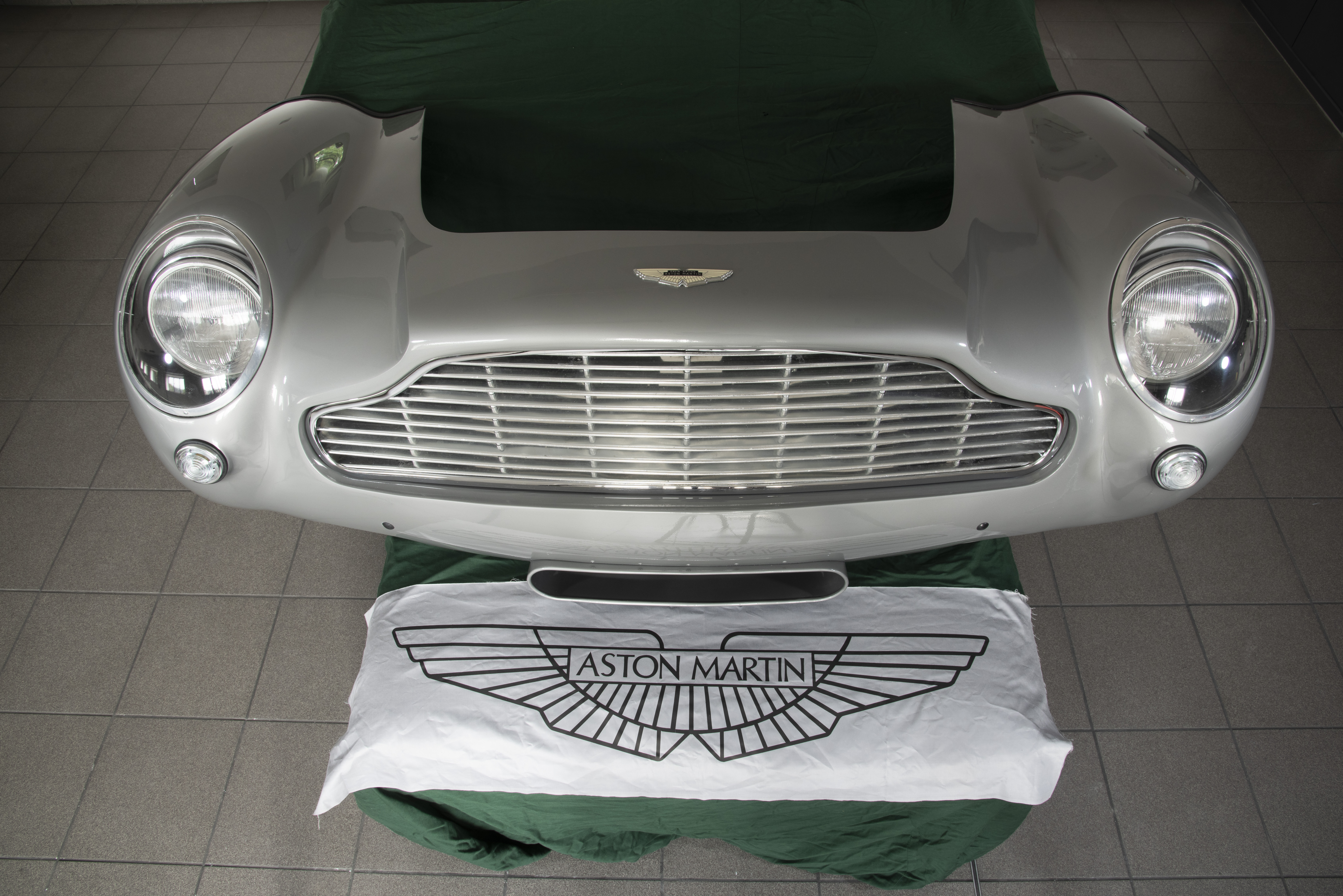 ASTON MARTIN DB5 RESTORED FRONT SECTION for sale by auction in ...