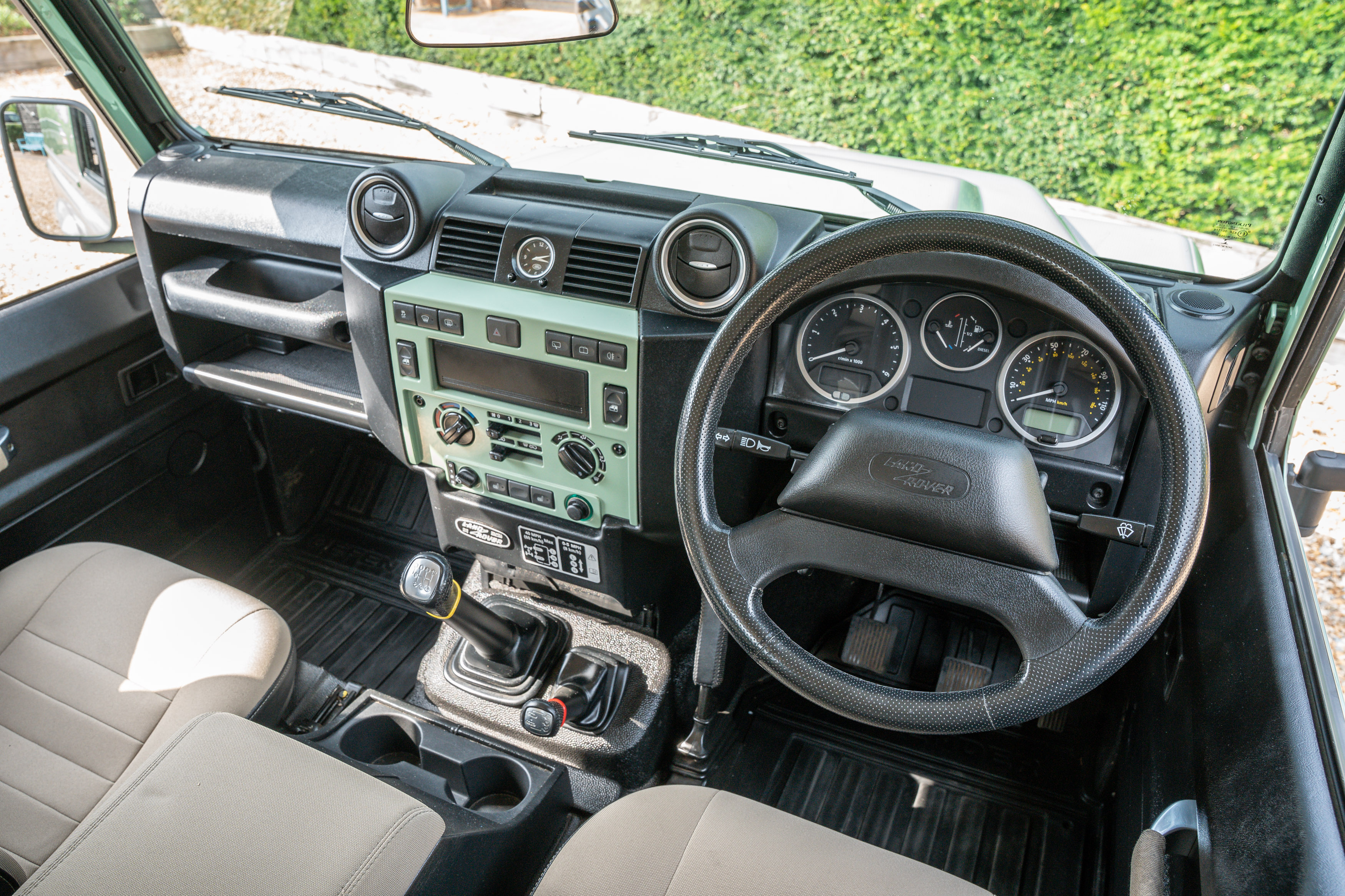 2015 Land Rover Defender Interior