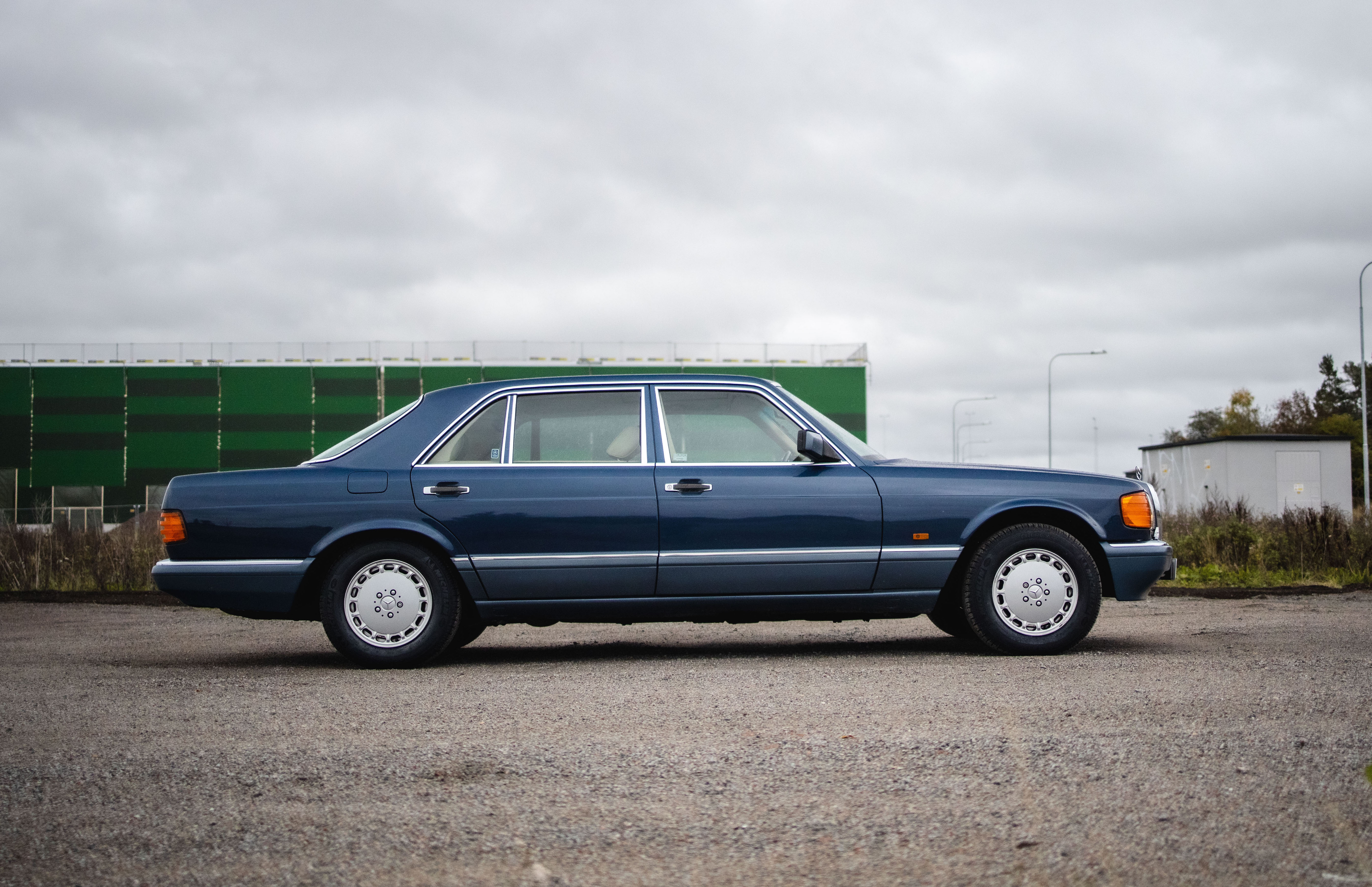 1990 MERCEDES-BENZ (W126) 560 SEL for sale in Uppsala, Sweden