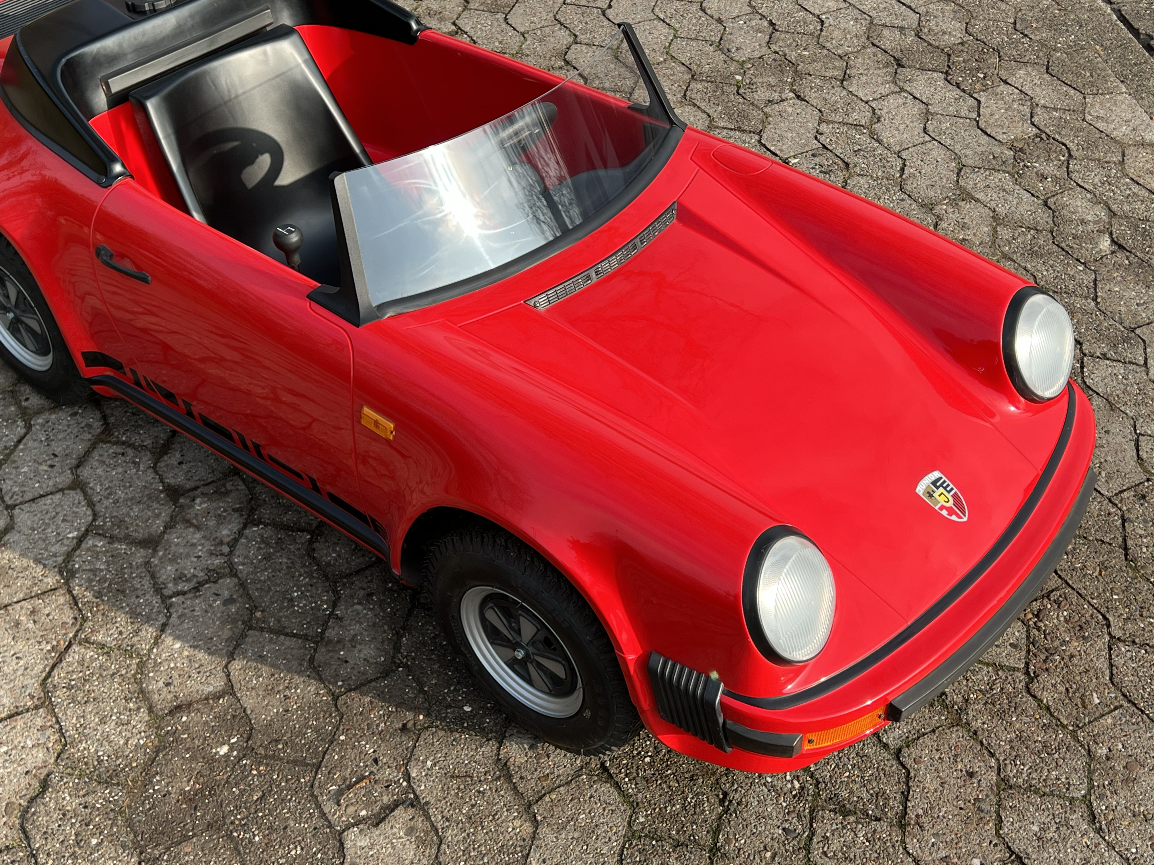 PORSCHE 911 CARRERA JUNIOR CHILDREN'S CAR for sale by auction in ...