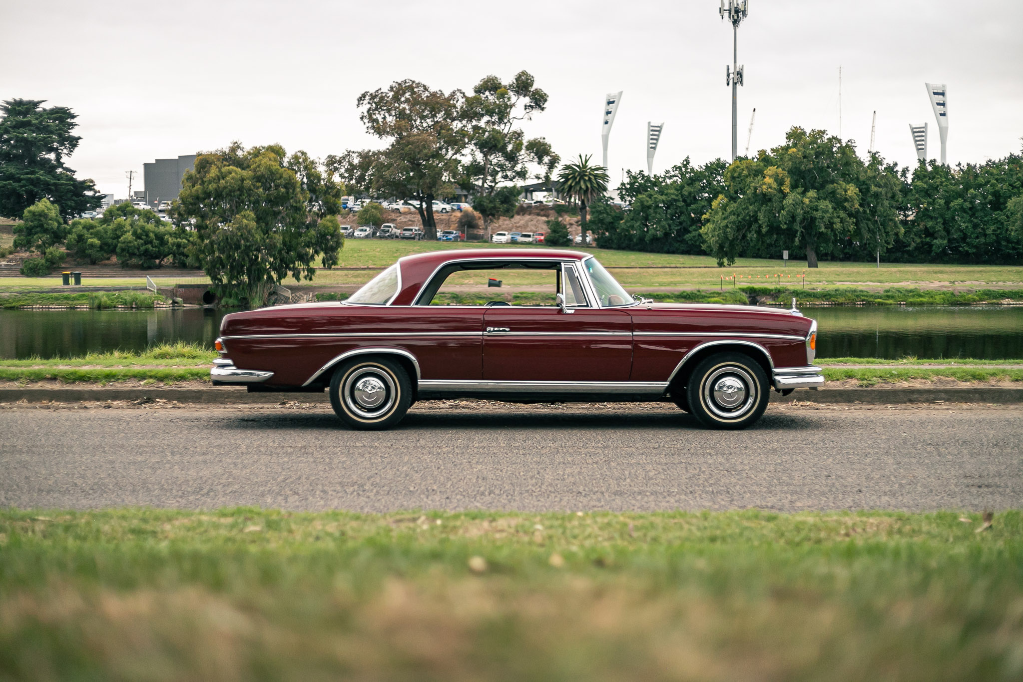 1967 MERCEDES-BENZ (W112) 300SE COUPE for sale by auction in Jan Juc ...