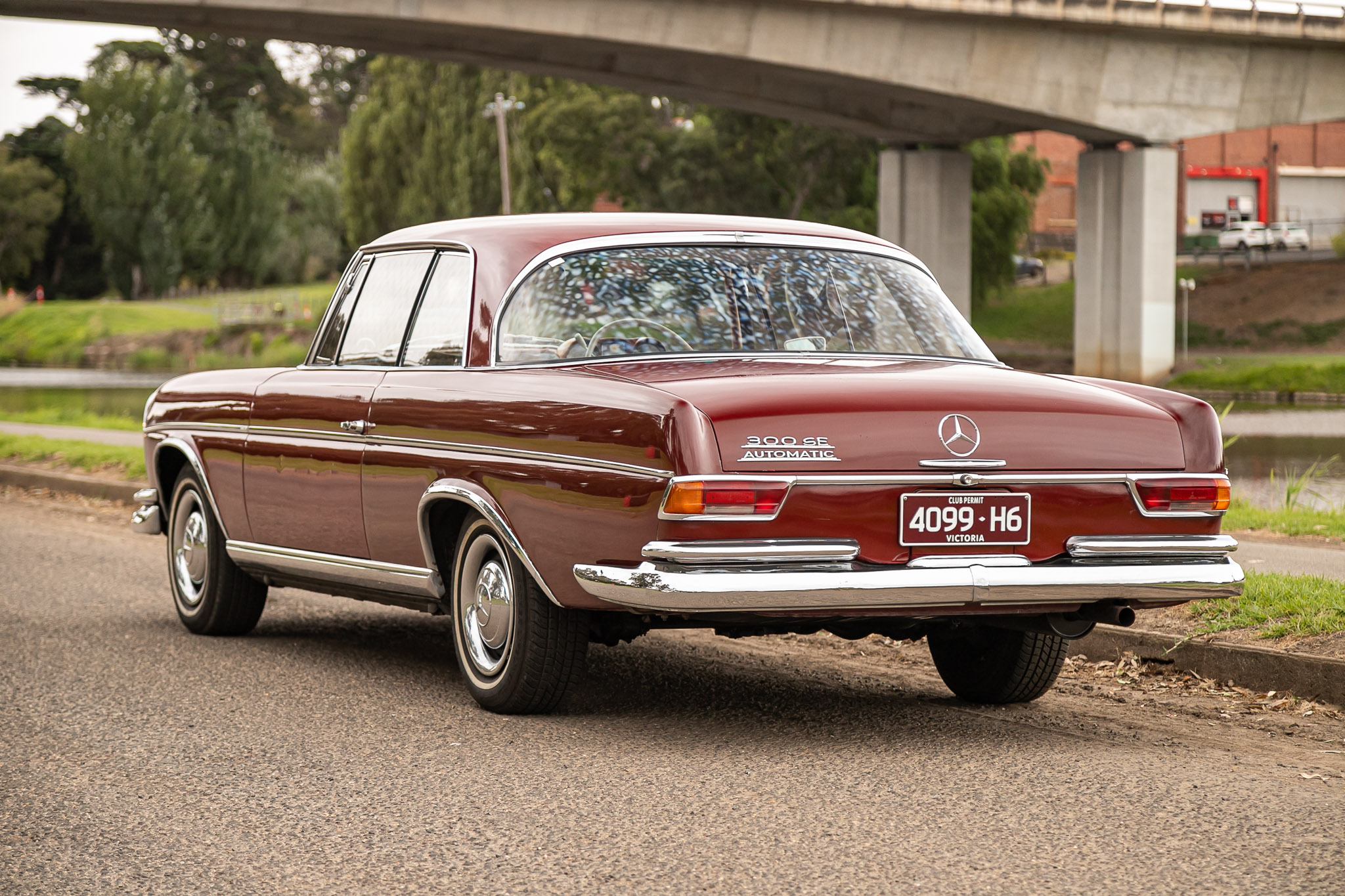 1967 MERCEDES-BENZ (W112) 300SE COUPE for sale by auction in Jan Juc ...