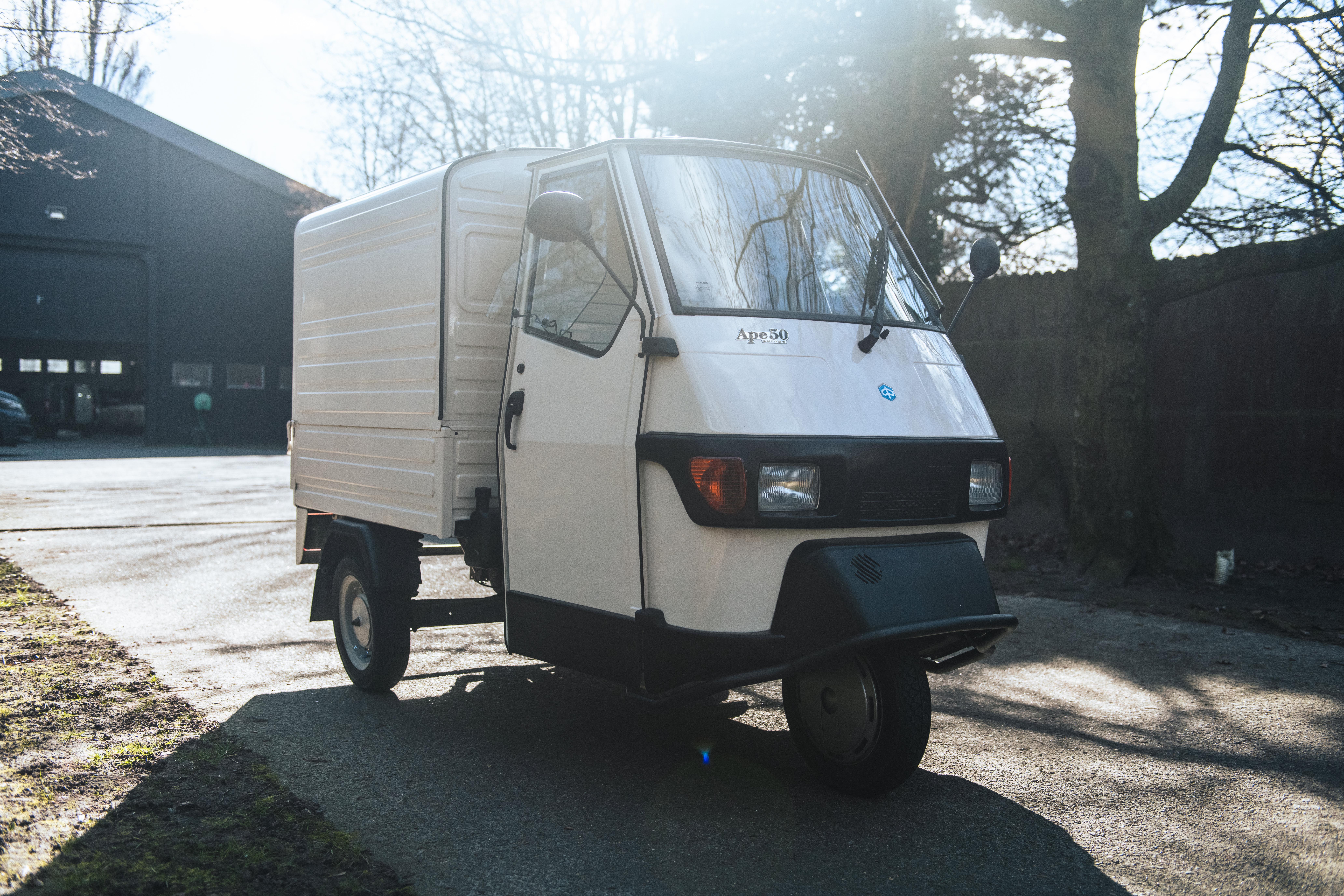 2002 PIAGGIO APE for sale by auction in Bruges, Belgium