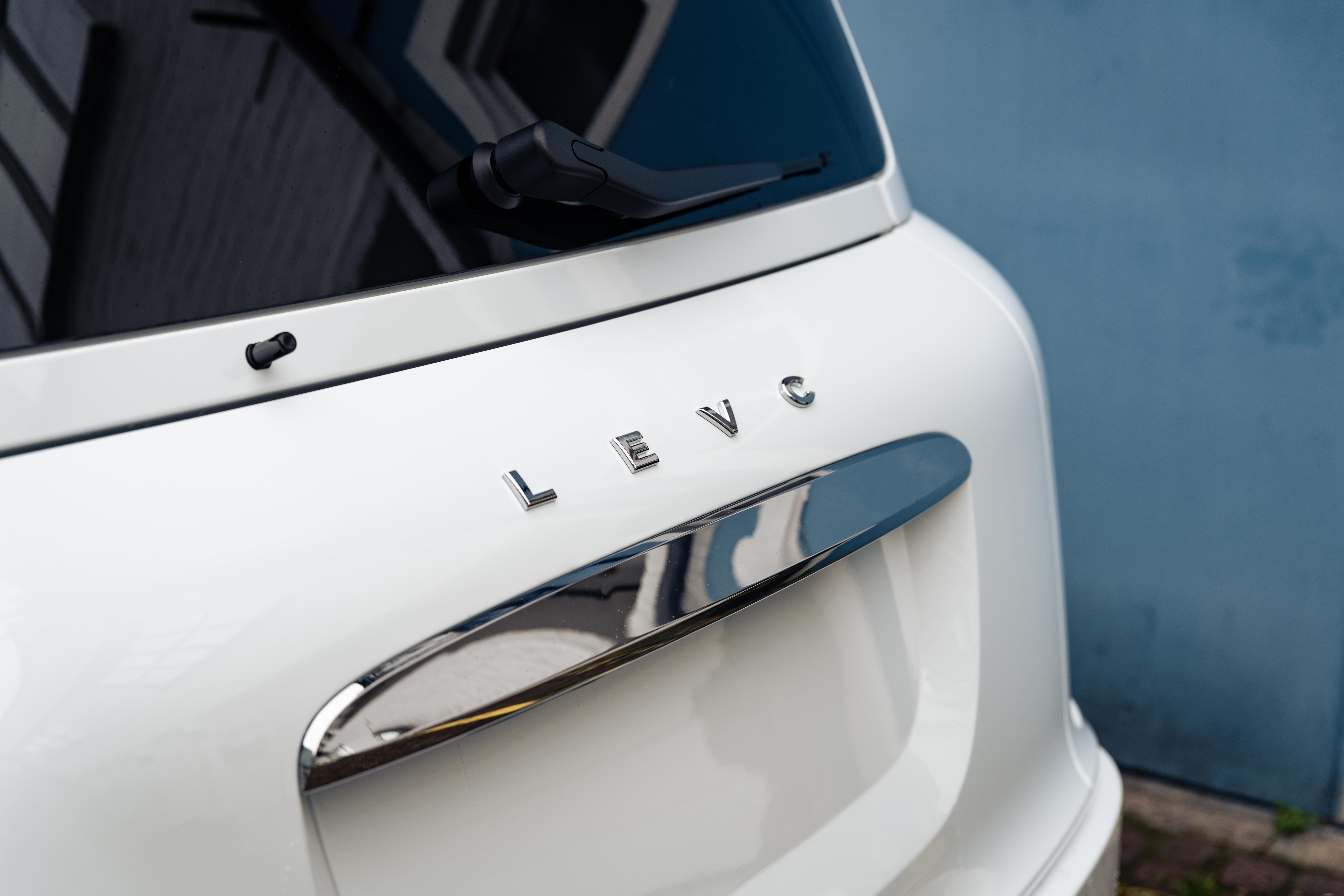 2022 LEVC TX SUTTON VIP CLASS - 190 MILES - VAT Q for sale by auction ...