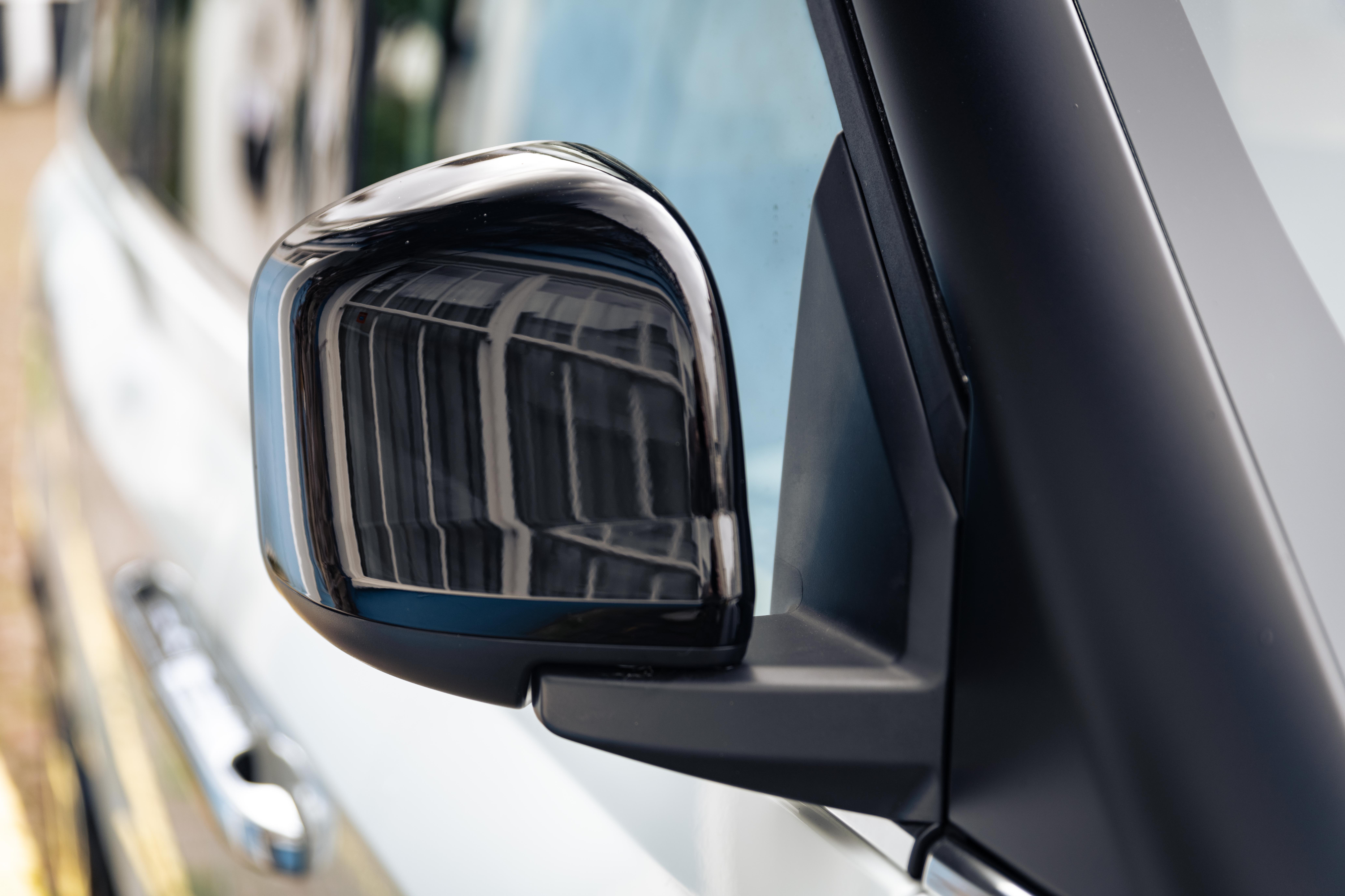 2022 LEVC TX SUTTON VIP CLASS - 190 MILES - VAT Q for sale by auction ...