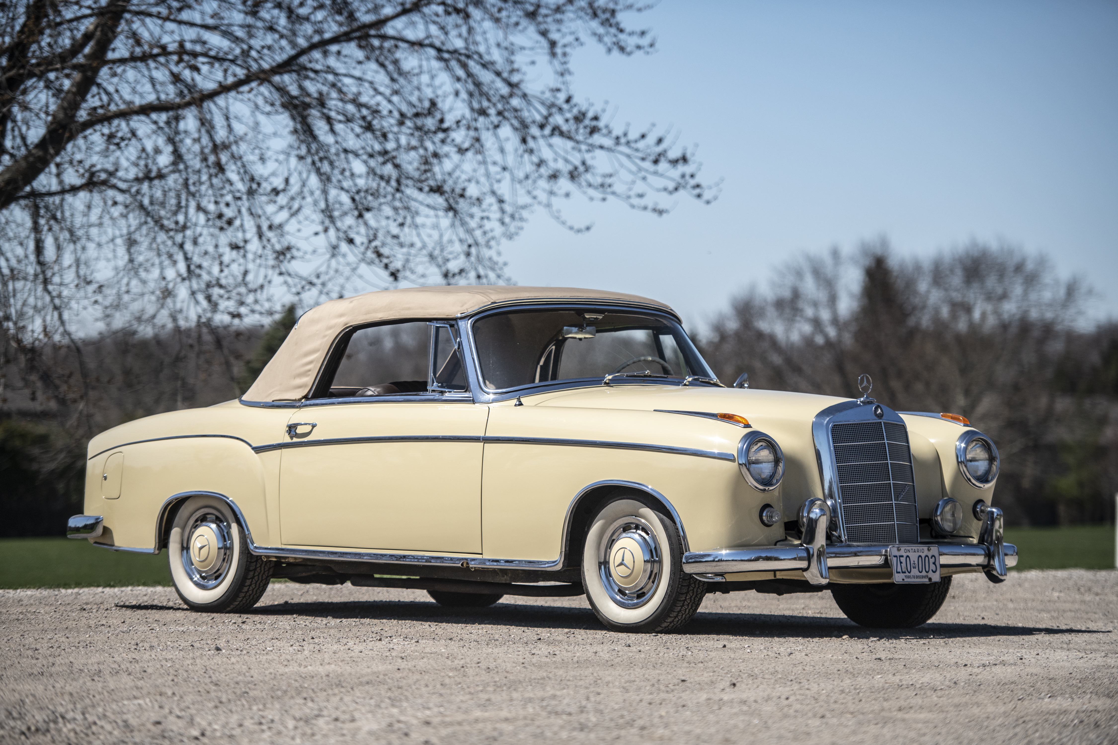 1960 MERCEDES-BENZ (W128) 220 SE CABRIOLET for sale by auction in ...