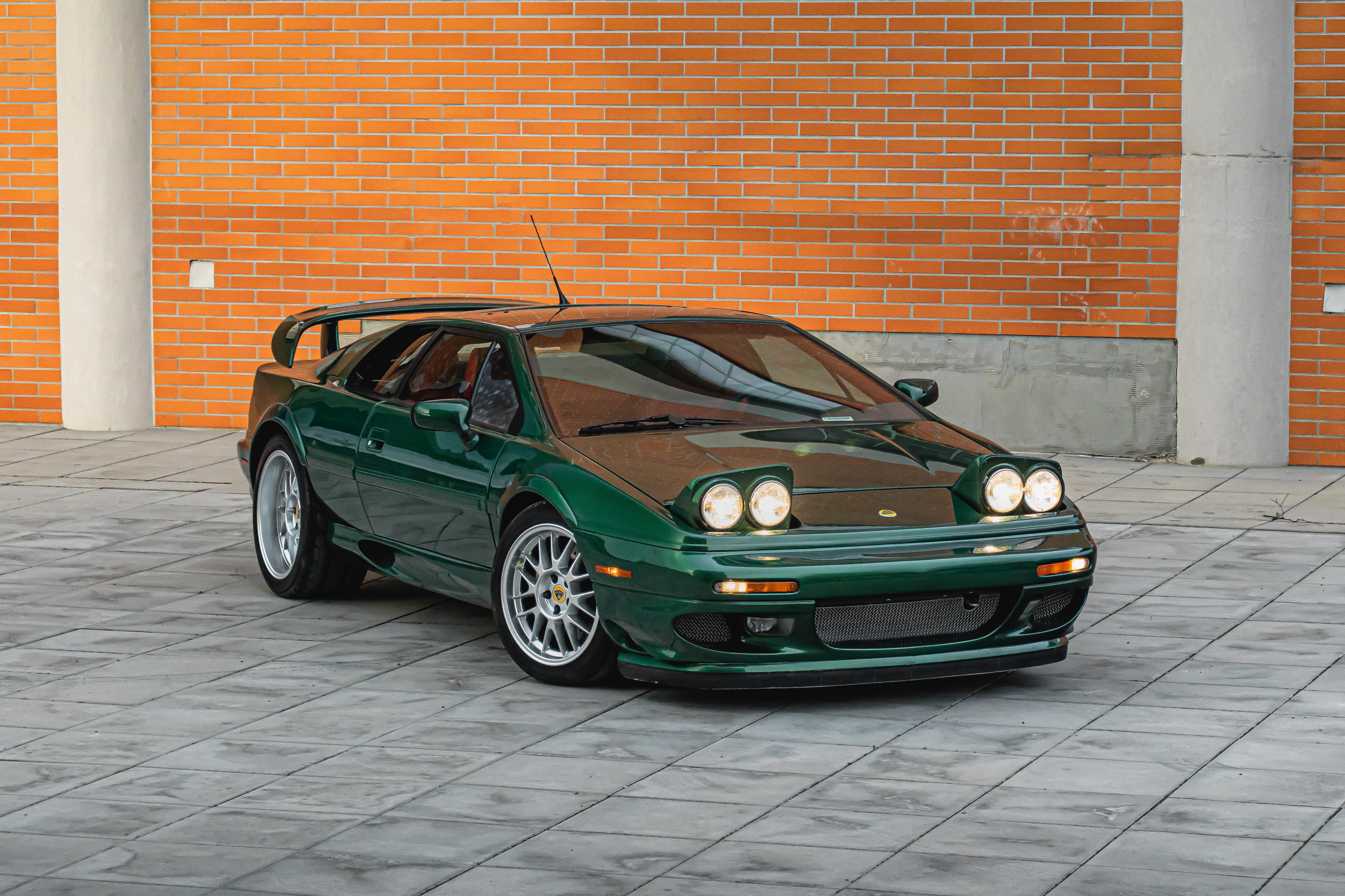 2004 Lotus Esprit 2004 Lotus Esprit V8 Coupe 3.5L V8 Twin Turbo