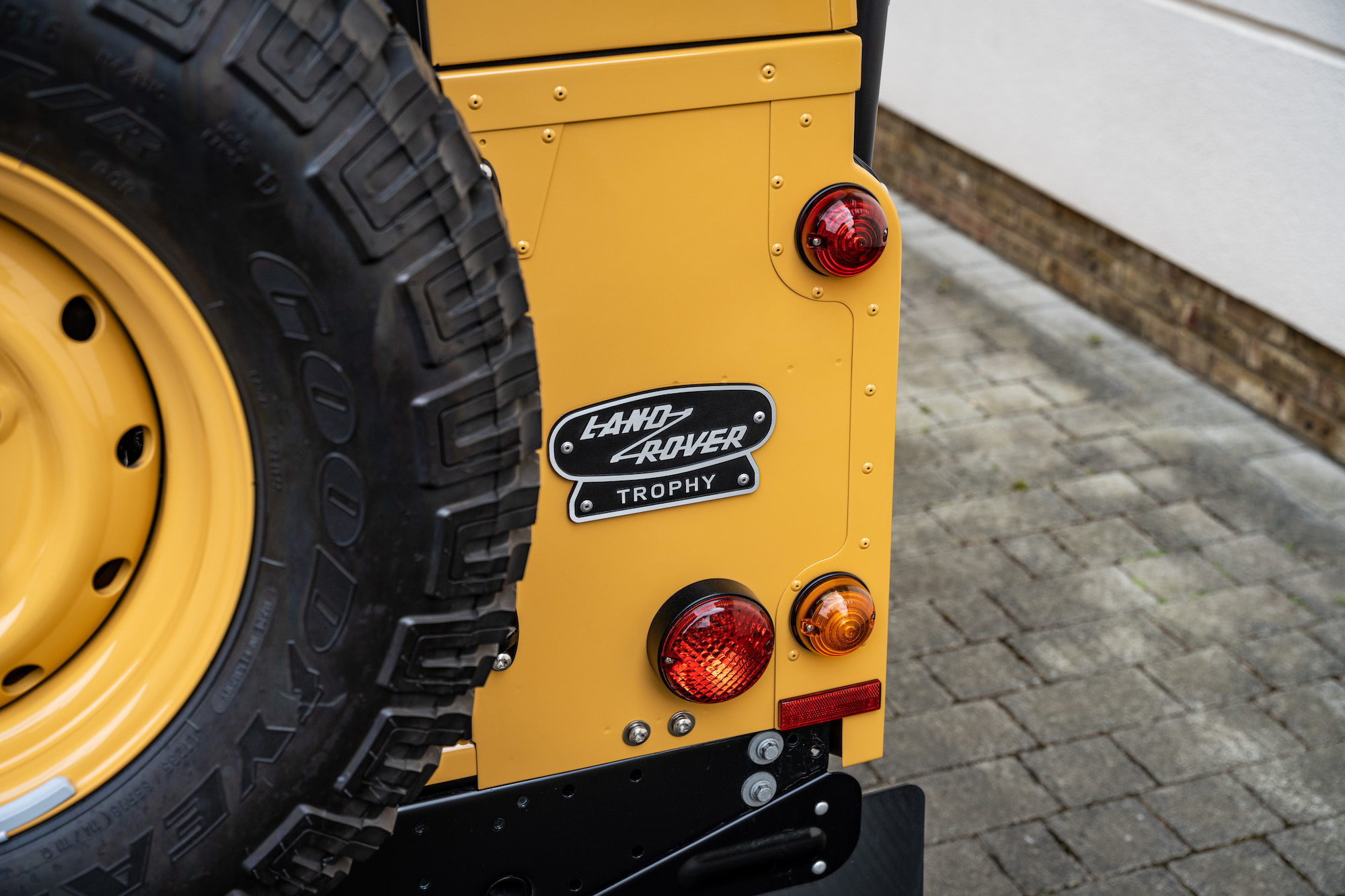 2014 Land Rover Defender 90 Works V8 Trophy - 1 OF 25 - 780 Miles for ...