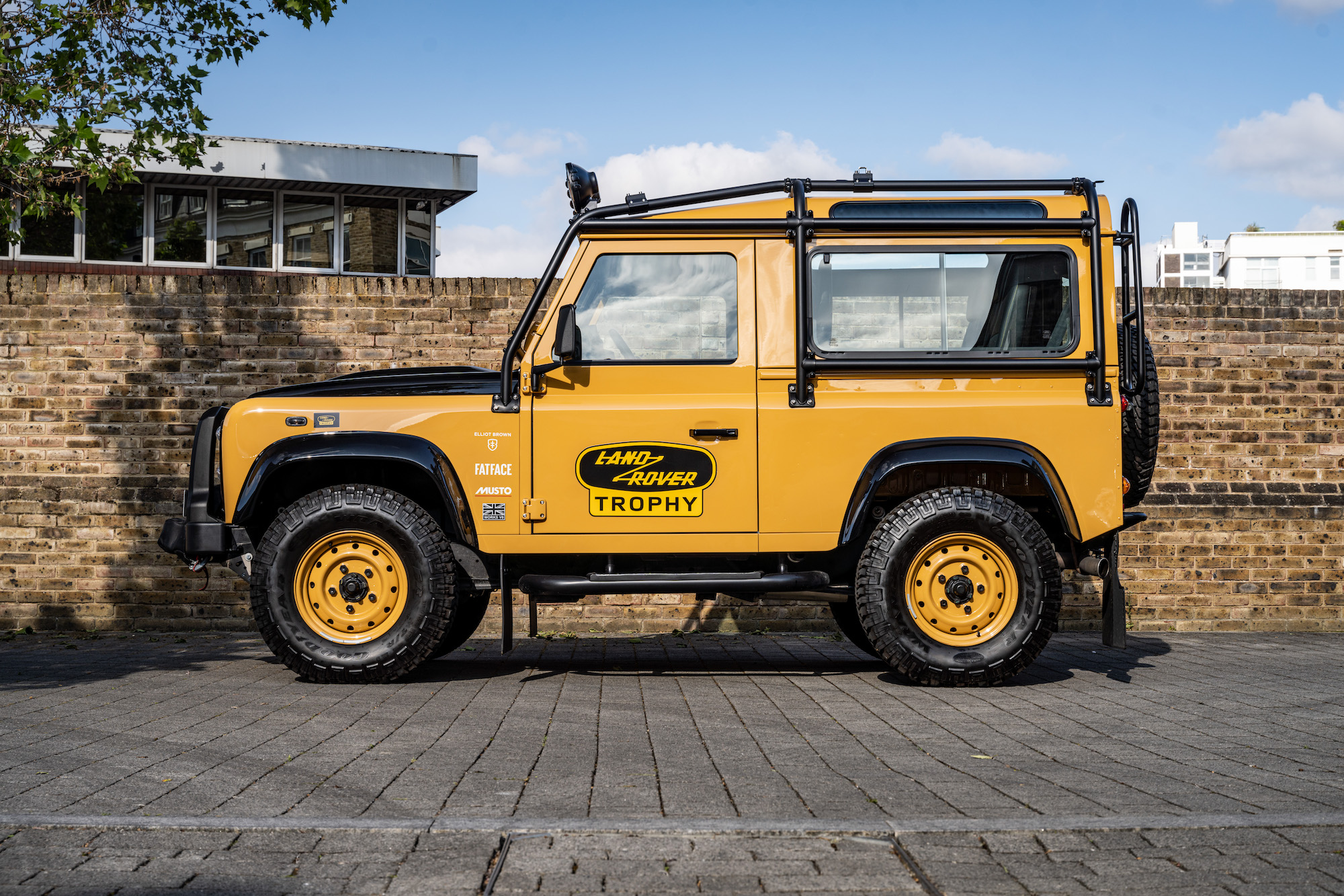 2014 Land Rover Defender 90 Works V8 Trophy - 1 OF 25 - 780 Miles for ...