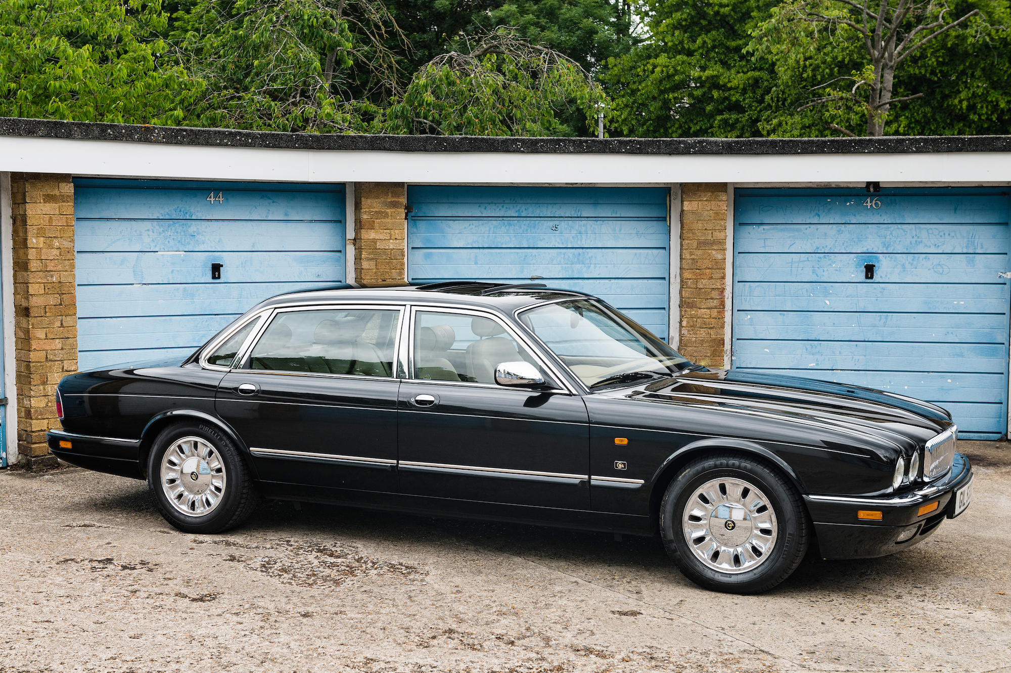 1996 DAIMLER CENTURY - 30,297 MILES for sale by auction in Stevenage ...