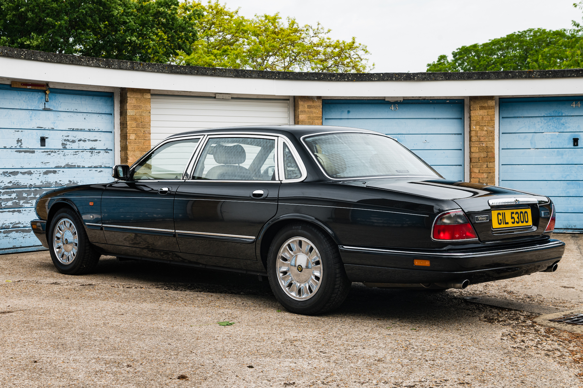 1996 DAIMLER CENTURY - 30,297 MILES for sale by auction in Stevenage ...
