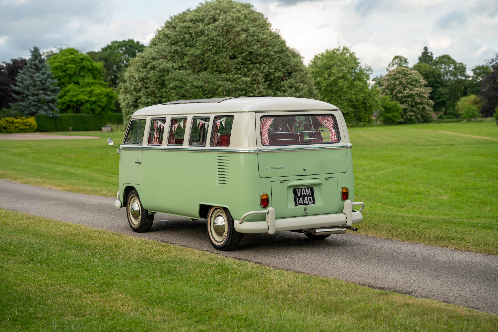 1966 Volkswagen T1 Splitscreen Campervan for sale by auction in Nottingham, Nottinghamshire ...