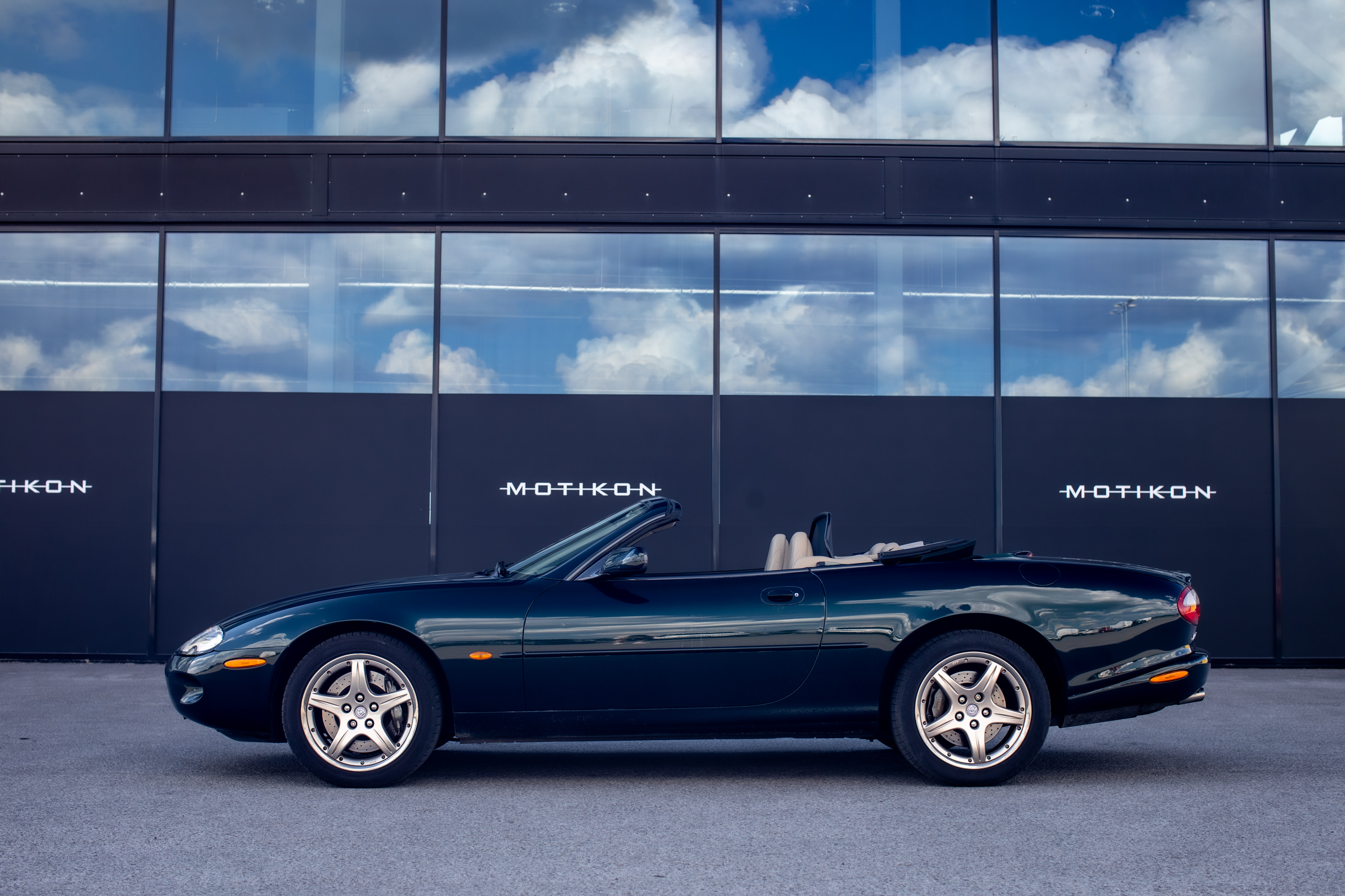 2000 Jaguar XKR 4.0 Cabriolet - 59,328 KM for sale in Uppsala, Sweden