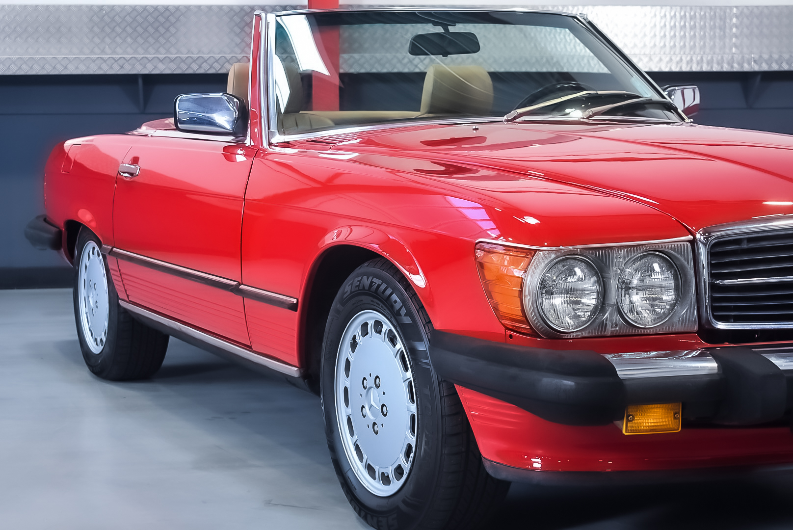 1988 MERCEDES-BENZ (R107) 560SL for sale by auction in Schiedam ...