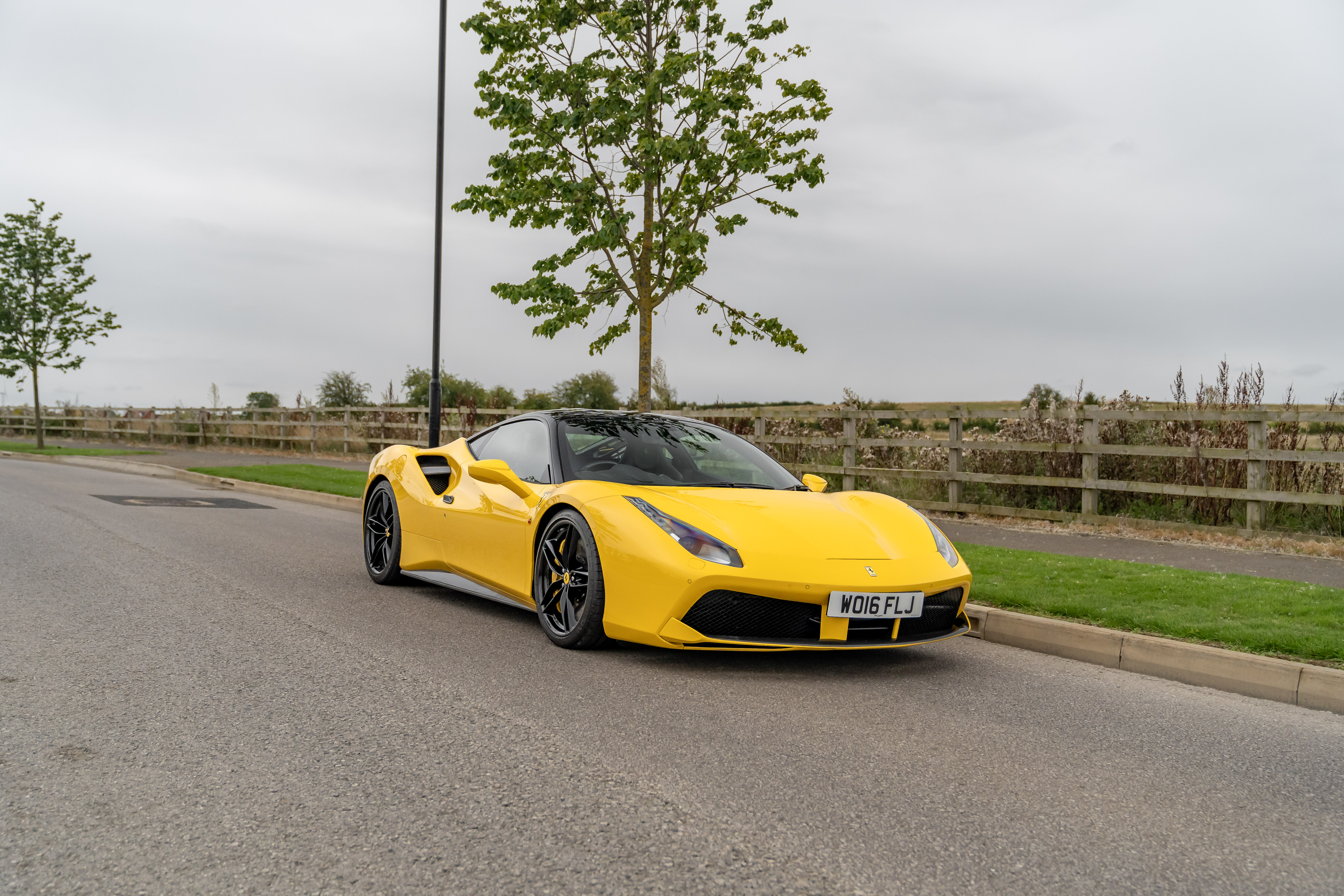 Ferrari 488 Gtb Yellow