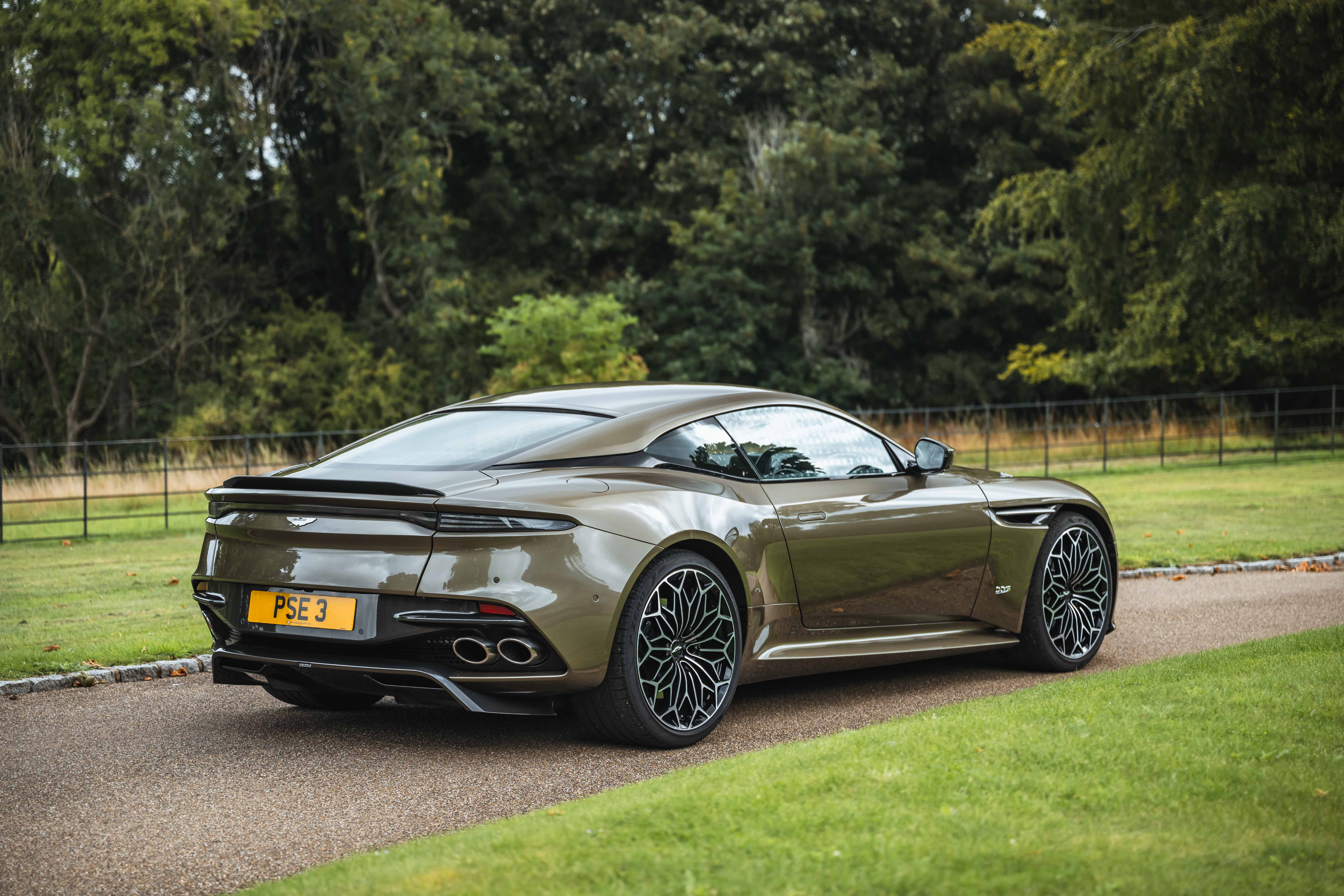Aston Memes 2019 ASTON MARTIN DBS SUPERLEGGERA OHMSS EDITION For