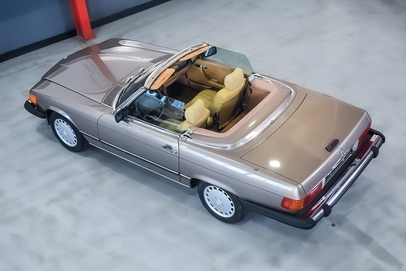 1988 MERCEDES-BENZ (R107) 560SL for sale by auction in Schiedam ...