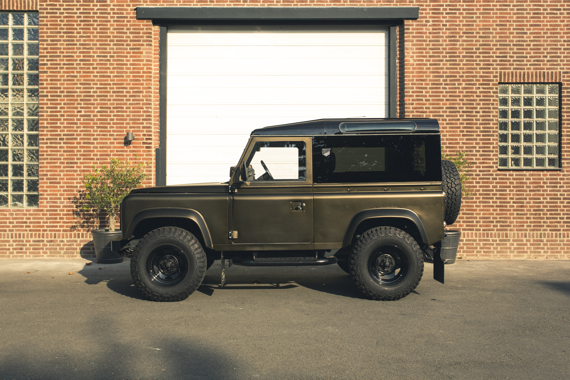 1985 Land Rover 90 V8 - 45,563 km for sale by auction in Oegstgeest ...