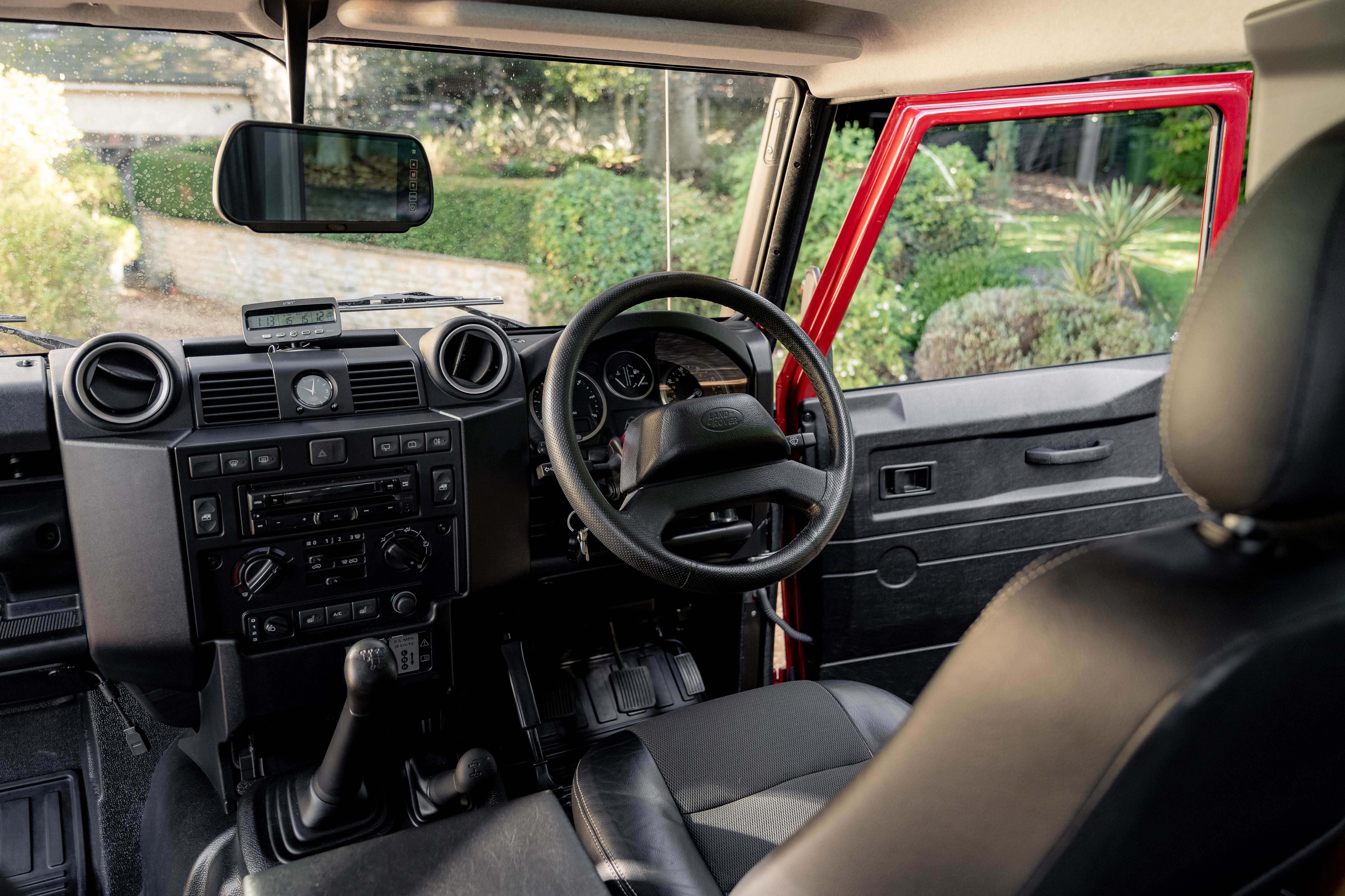 2013 Land Rover Defender Interior 2013 Land Rover Defender 90