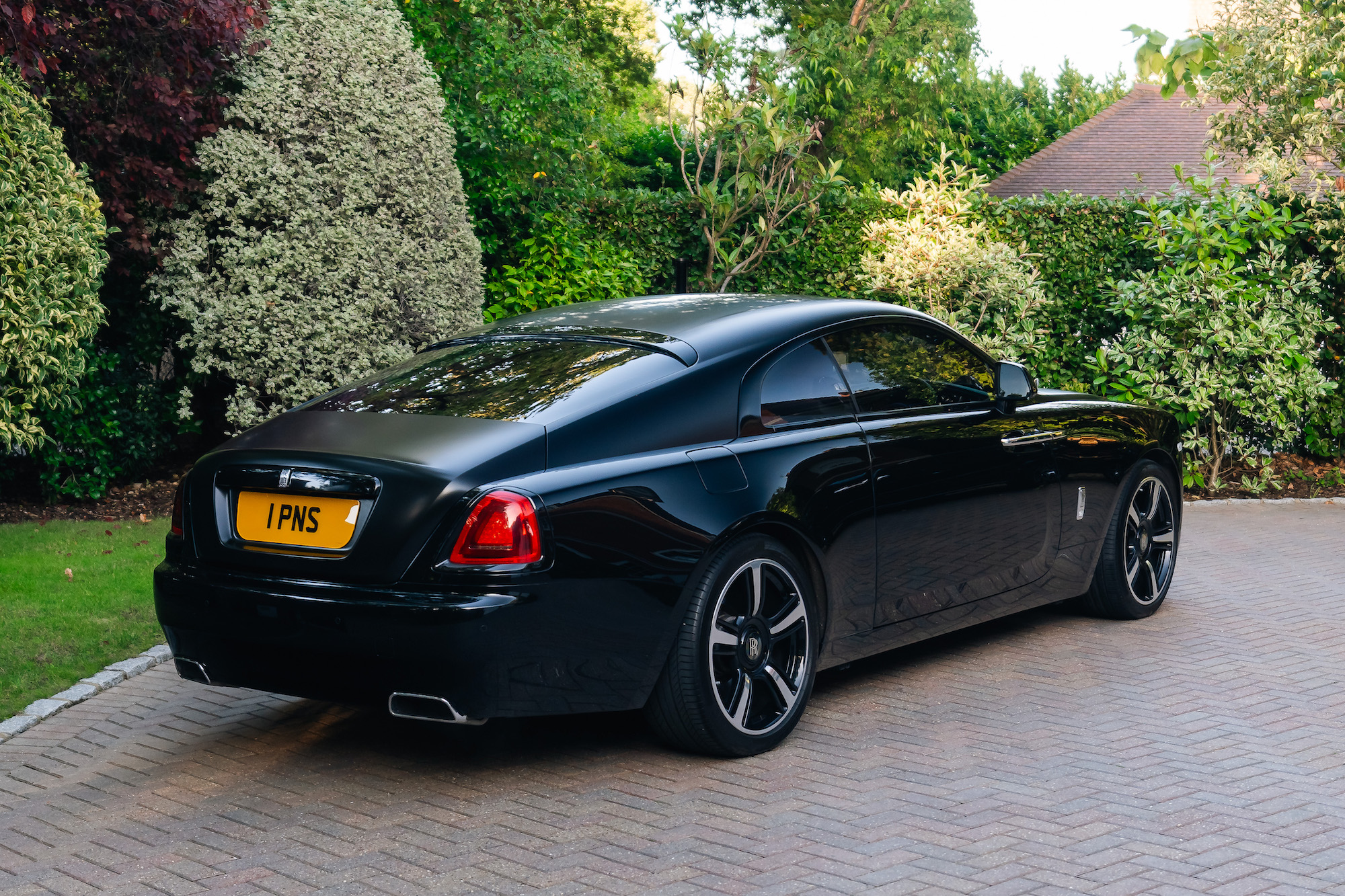 2017 Rolls Royce Wraith Features