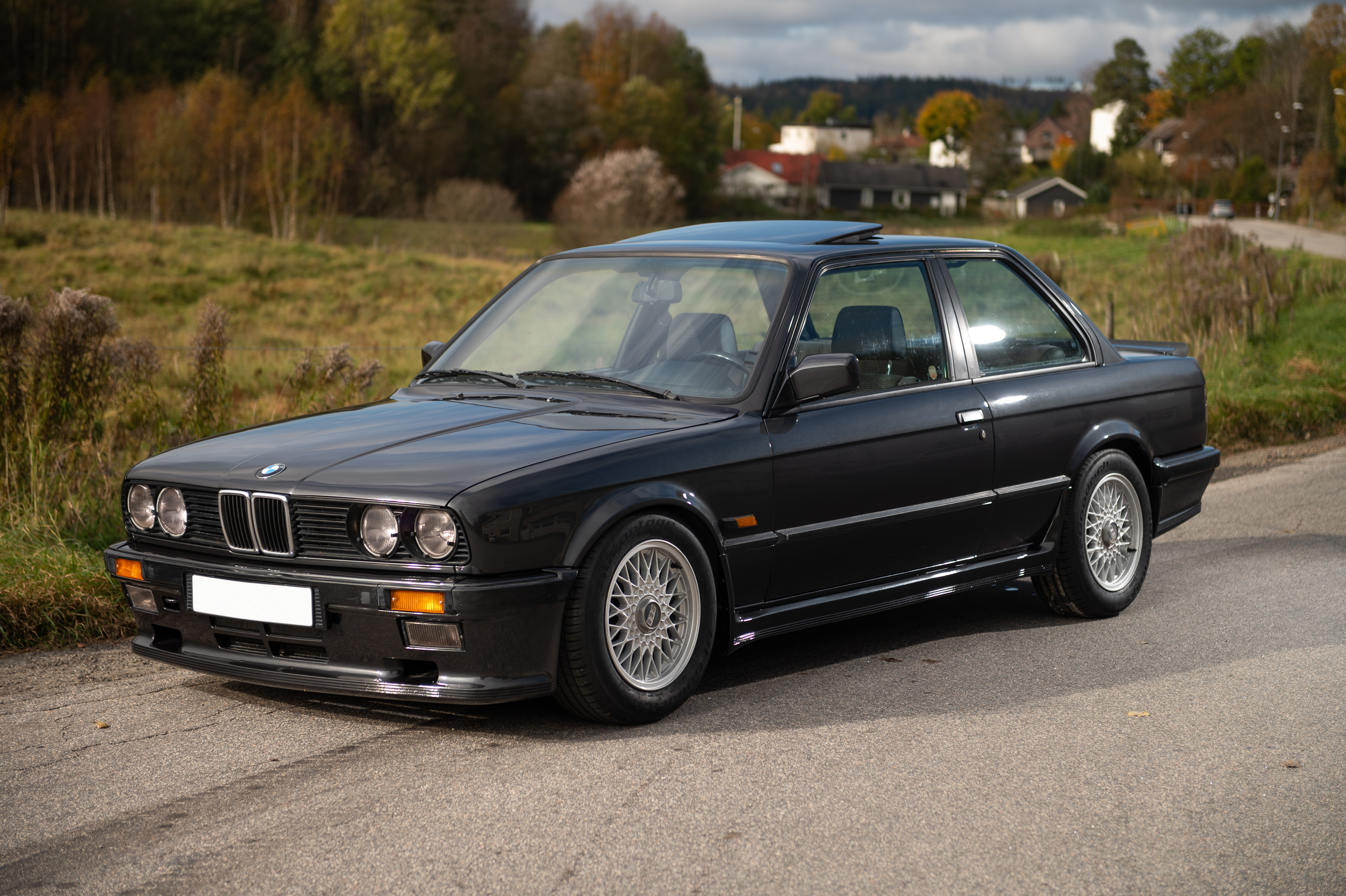 1987 BMW (E30) 325I - M-Technic Pack I for sale by auction in Borås, Sweden