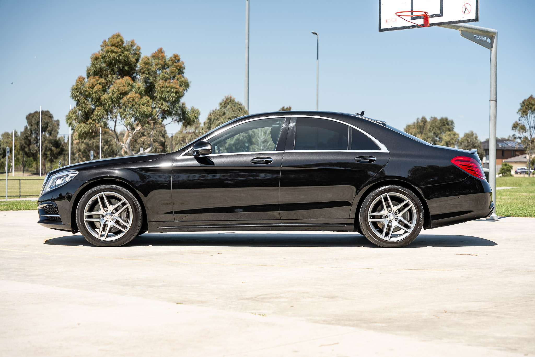 2014 Mercedes-Benz (W222) S400 H AMG Line for sale by auction in ...