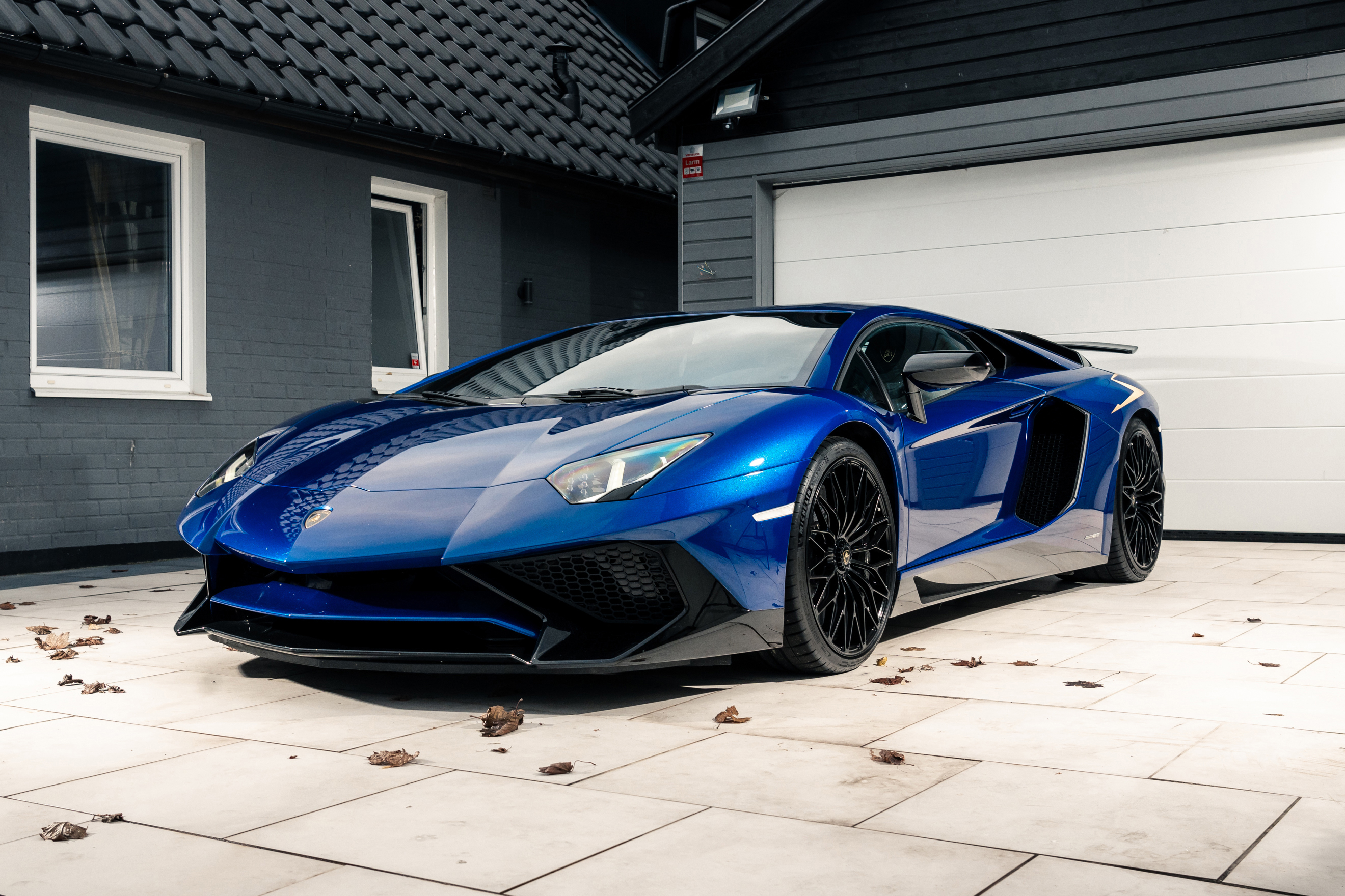 Lamborghini Aventador Blue And Black