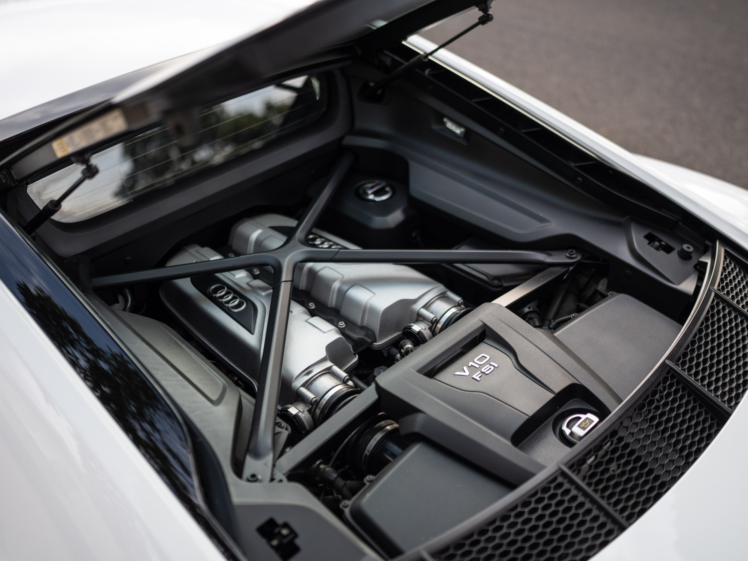 Motor Trasero Del Audi R8 Como Abrir El Cofre Del Motor De Un Audi R8