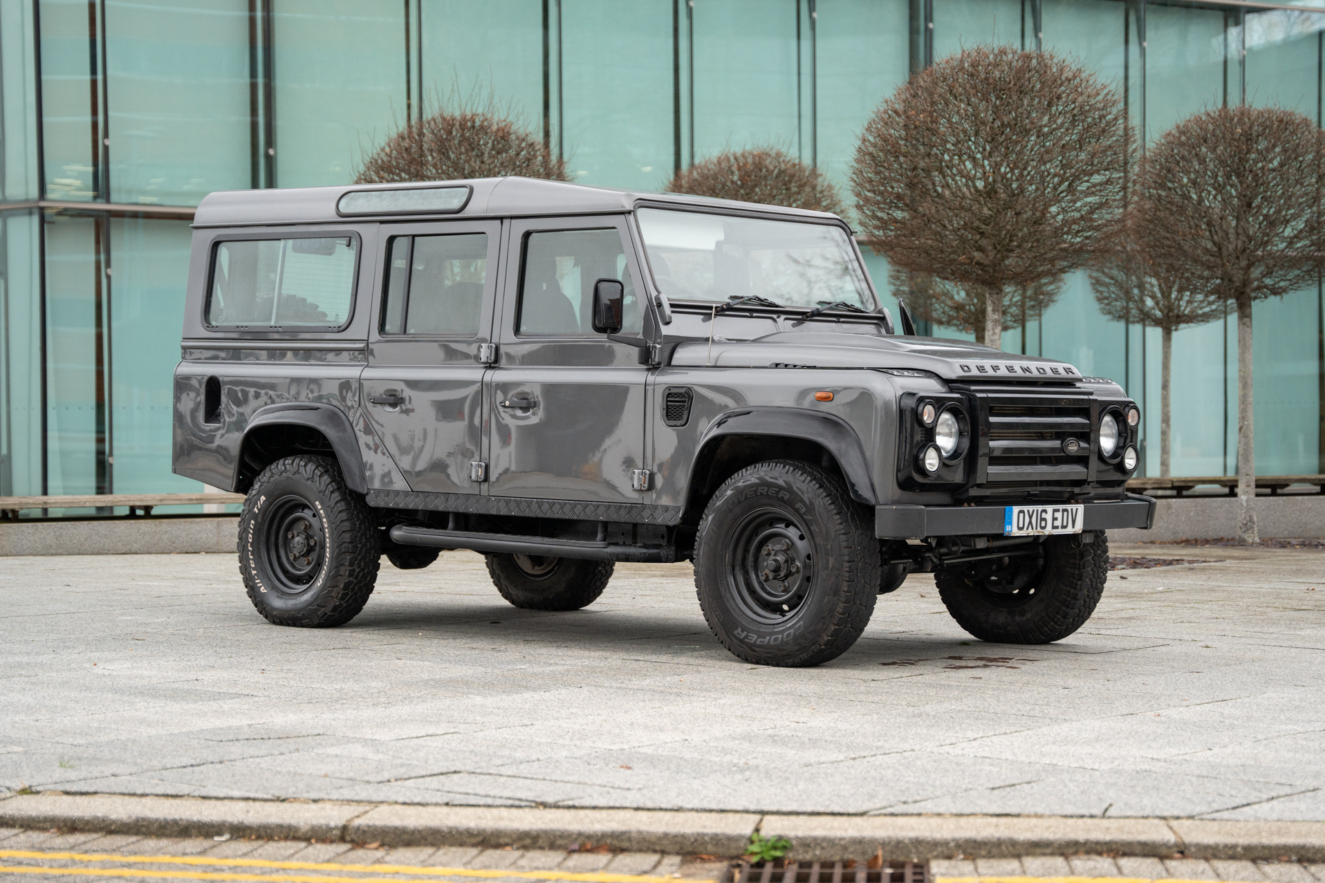Land Rover Defender Wagon 1989 Land Rover Defender 110 | Classic Cars