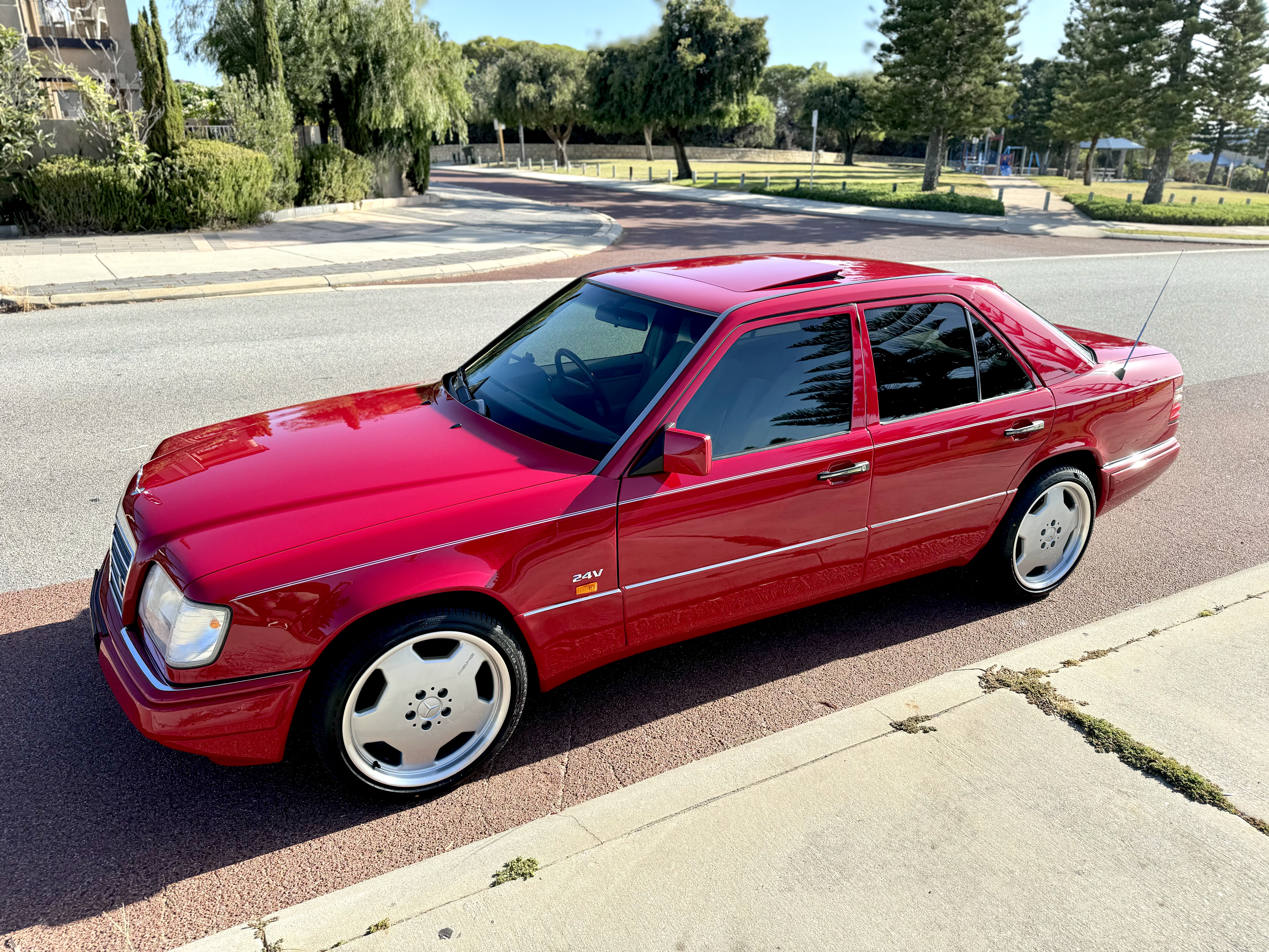 1993 Mercedes-Benz (W124) E320 for sale by classified listing privately ...