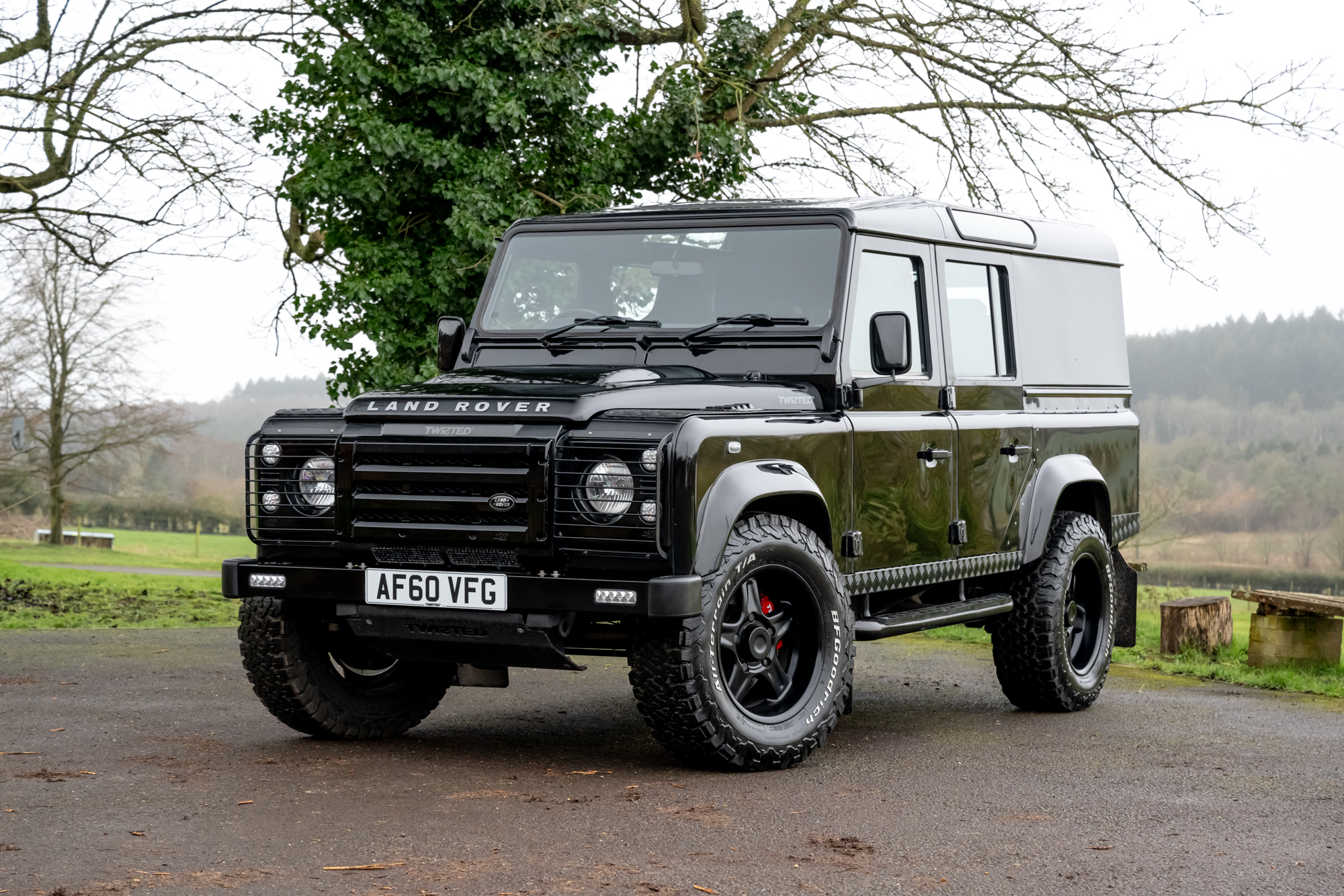 2010 Land Rover Defender 110 XS Utility 'Twisted' V8 for sale by ...