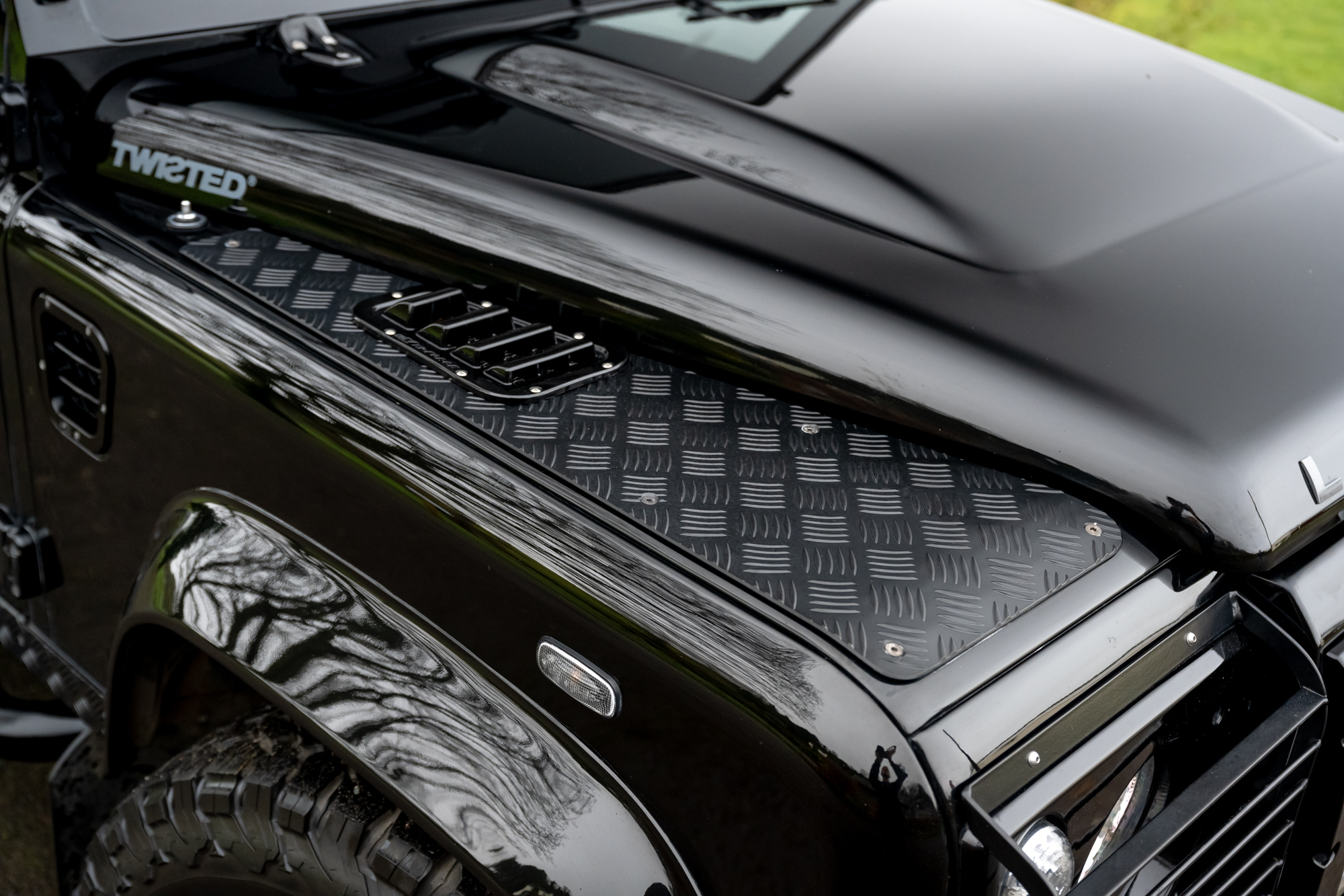 2010 Land Rover Defender 110 XS Utility 'Twisted' V8 for sale by ...