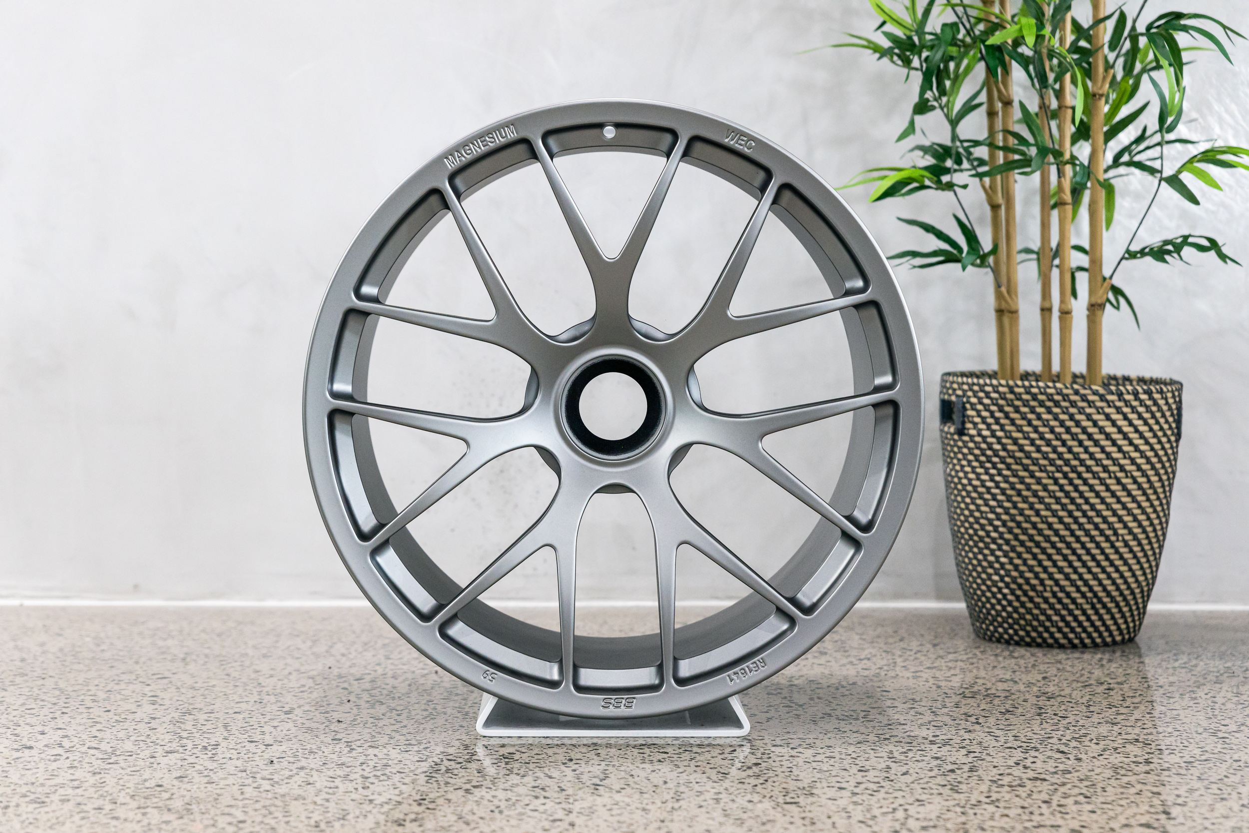 Set of Porsche 911 (991.1 & 991.2) GT3 RS/GT2 RS BBS Magnesium Wheels ...