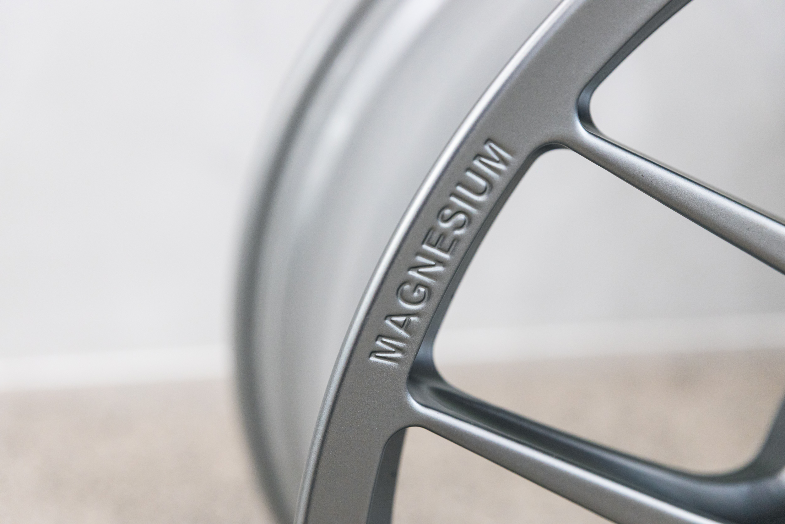 Set of Porsche 911 (991.1 & 991.2) GT3 RS/GT2 RS BBS Magnesium Wheels ...