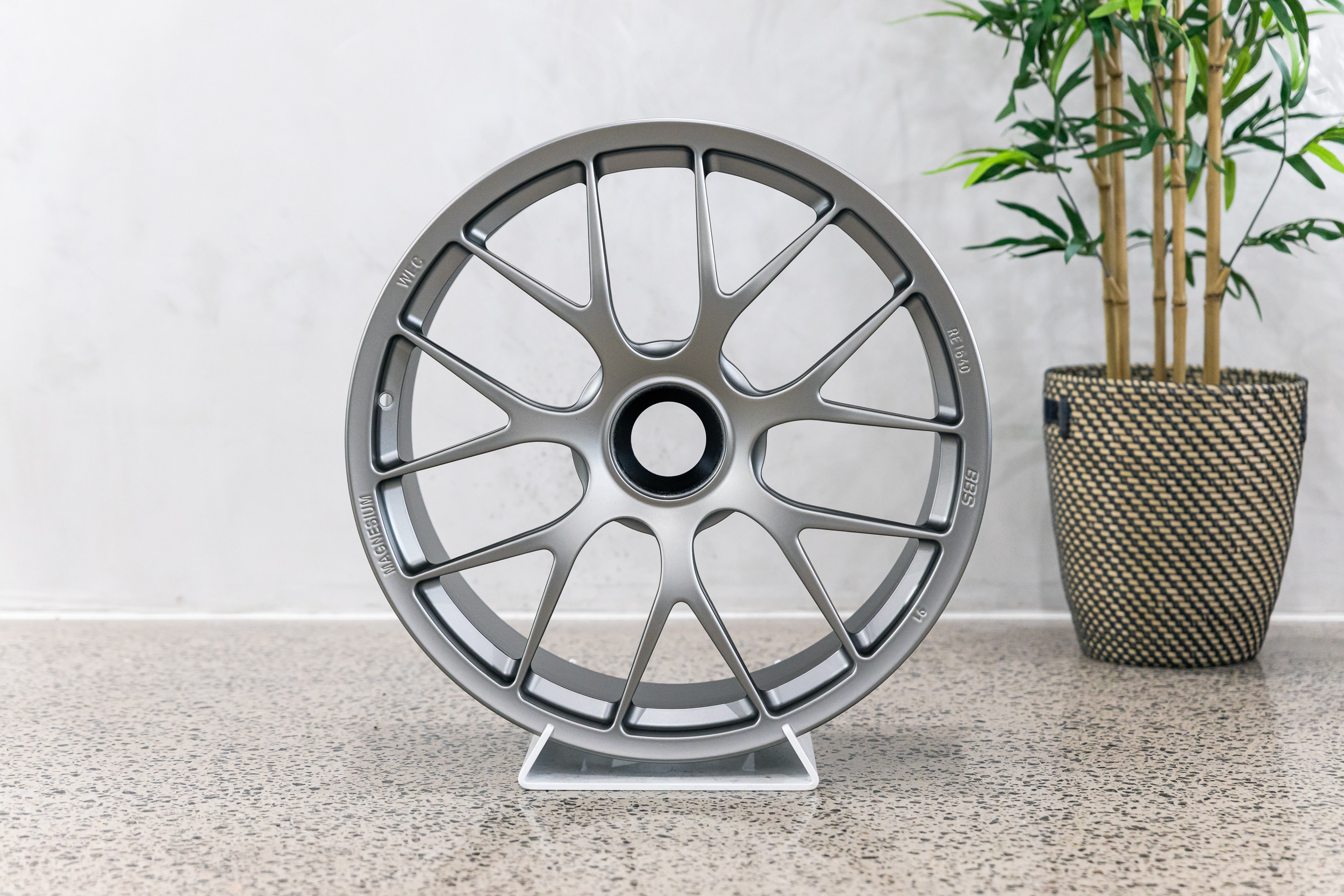 Set of Porsche 911 (991.1 & 991.2) GT3 RS/GT2 RS BBS Magnesium Wheels ...