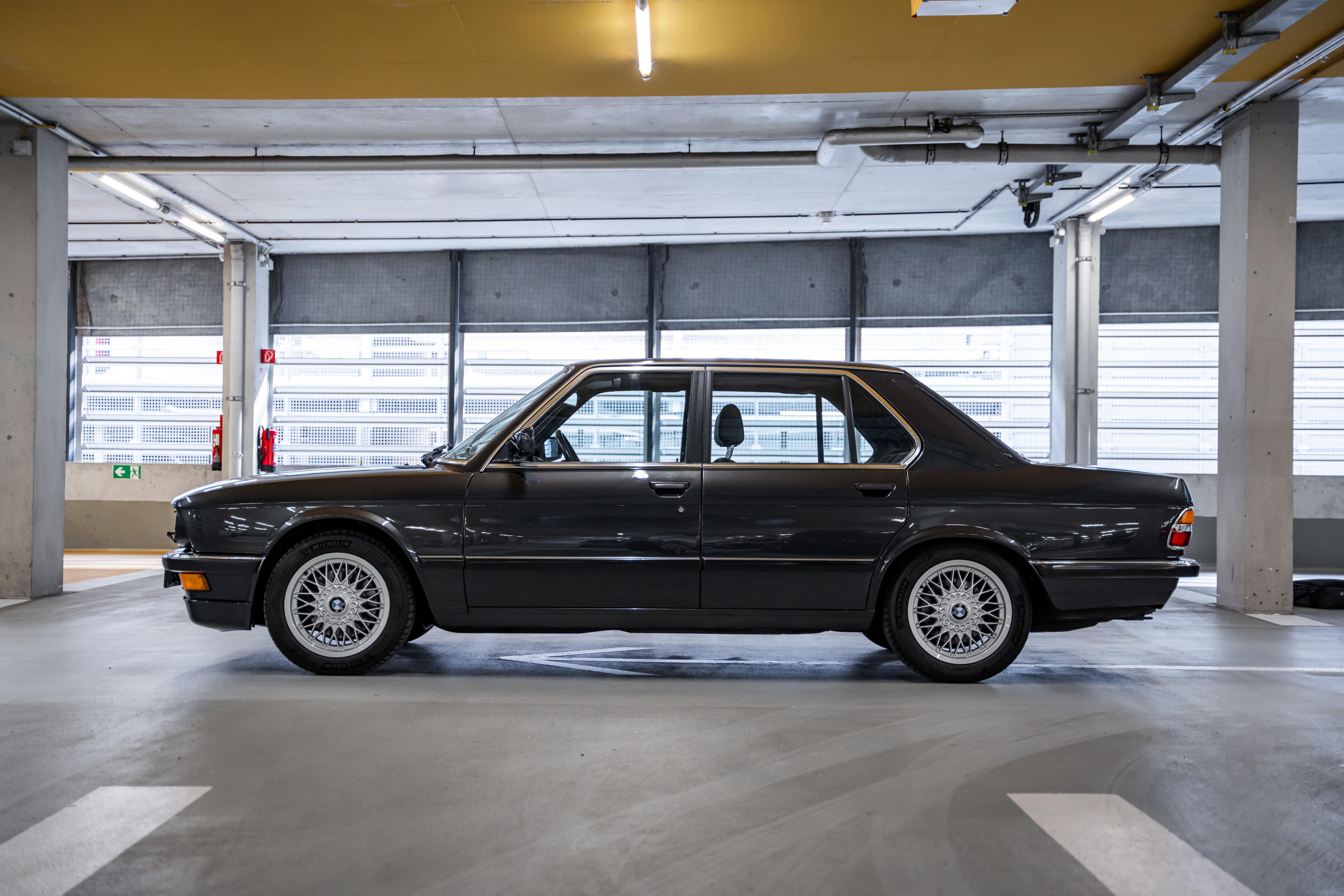 1985 BMW (E28) M5 for sale in Stuttgart, Germany