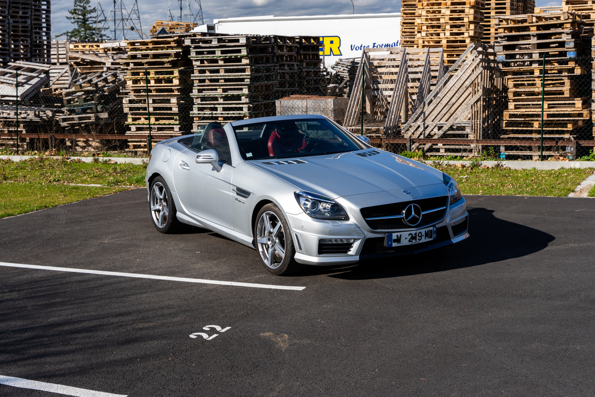 2013 Mercedes-Benz (R172) SLK 55 AMG for sale by auction in Gleizé, France