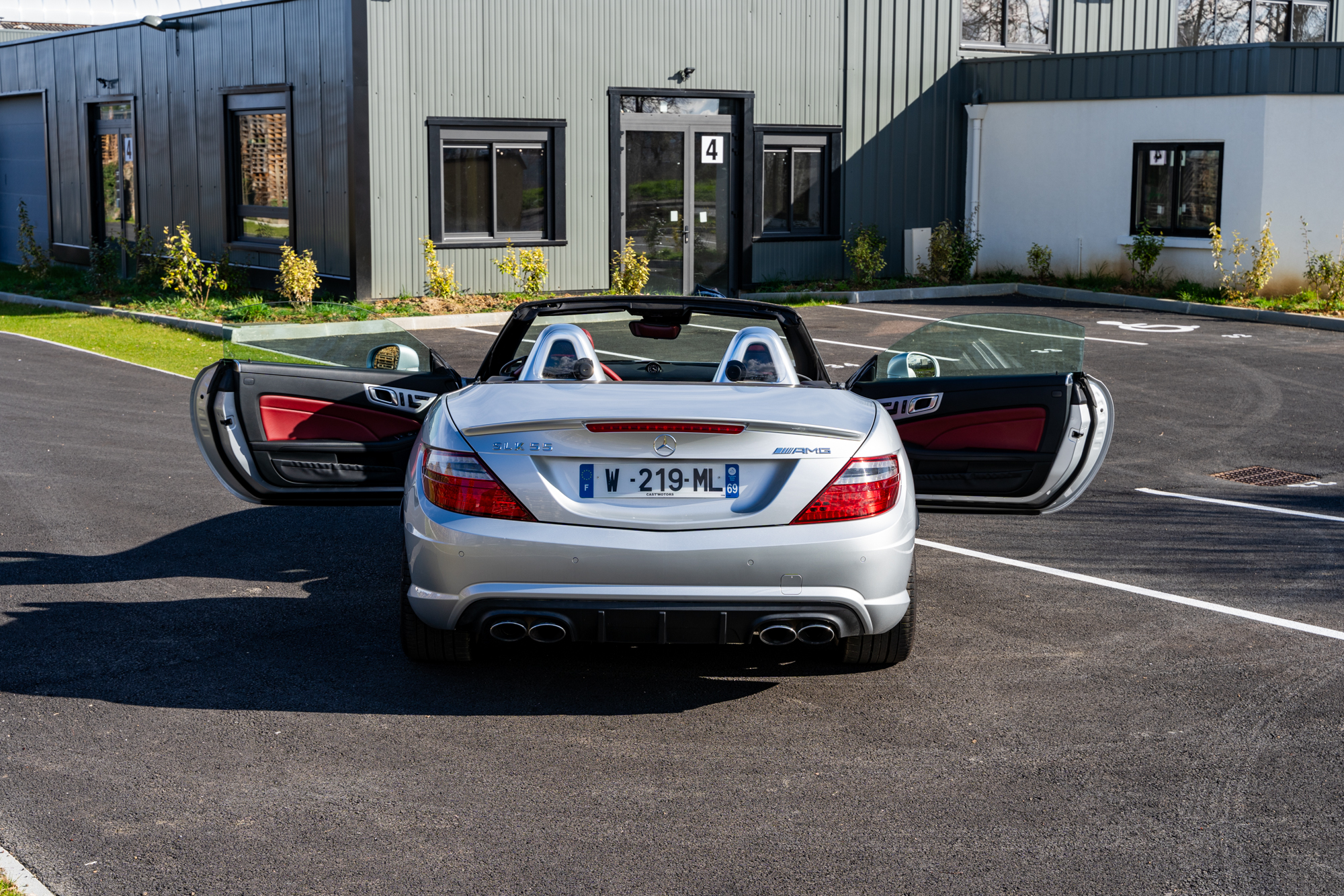 2013 Mercedes-Benz (R172) SLK 55 AMG for sale by auction in Gleizé, France