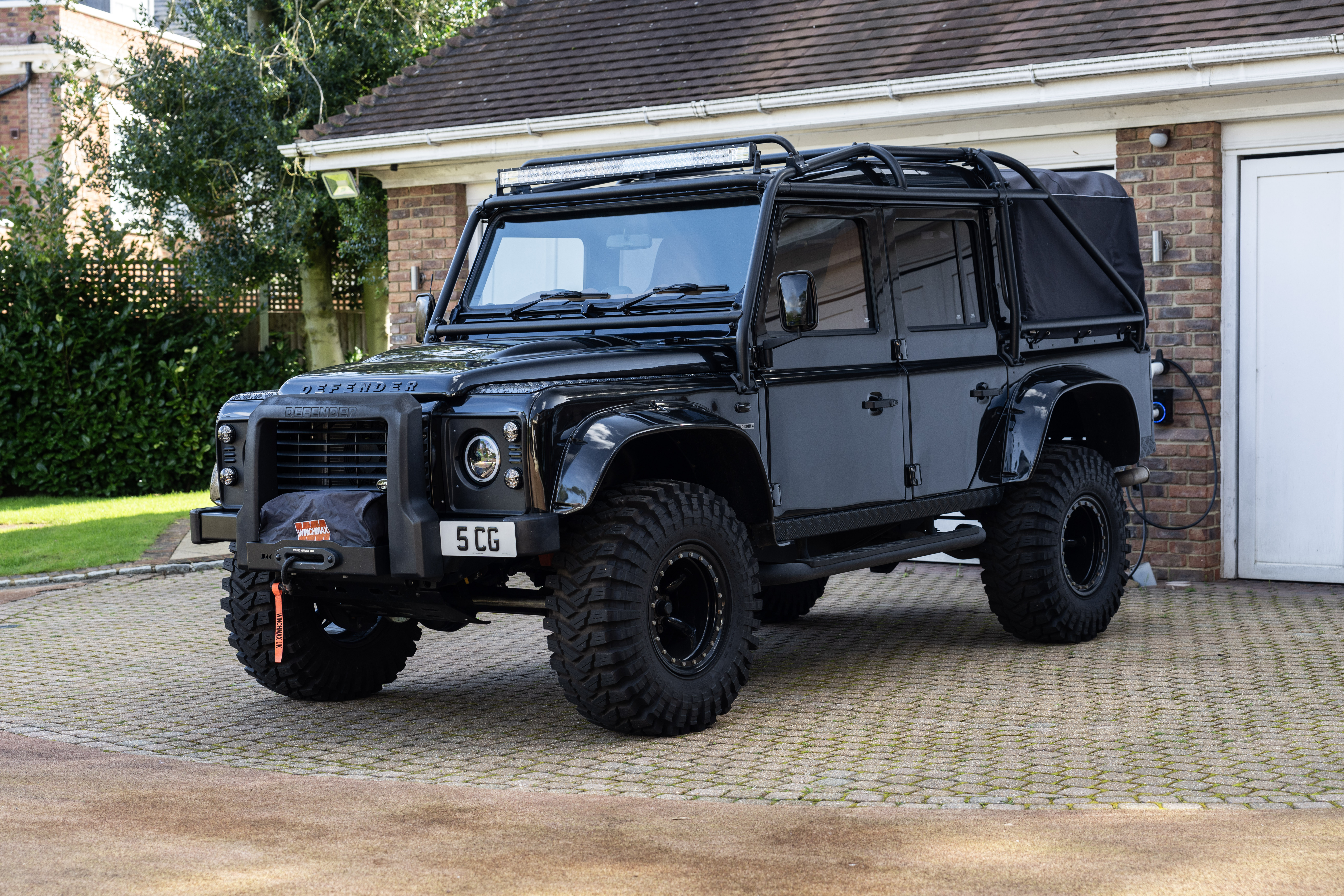 1986 Land Rover 110 - Defender 'Spectre' Evocation - 5.7 V8 for sale by ...