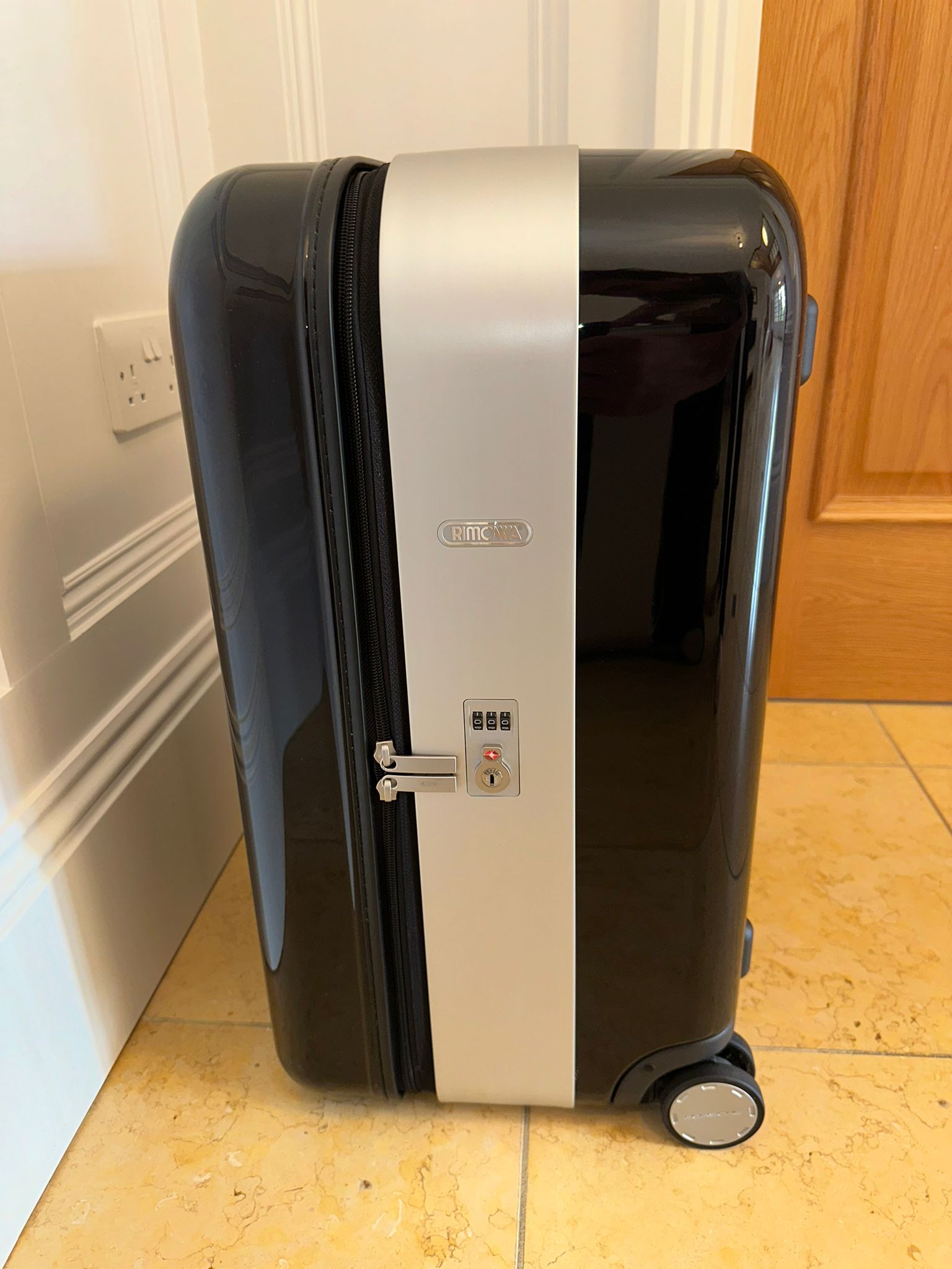 Porsche Aluframe Rimowa Luggage Set for sale by auction in London ...