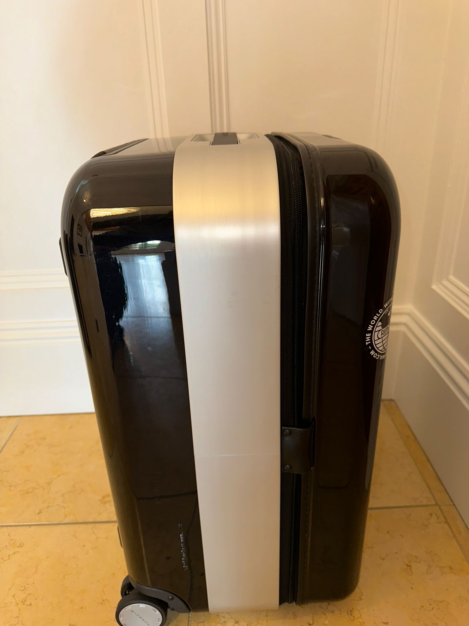 Porsche Aluframe Rimowa Luggage Set for sale by auction in London ...