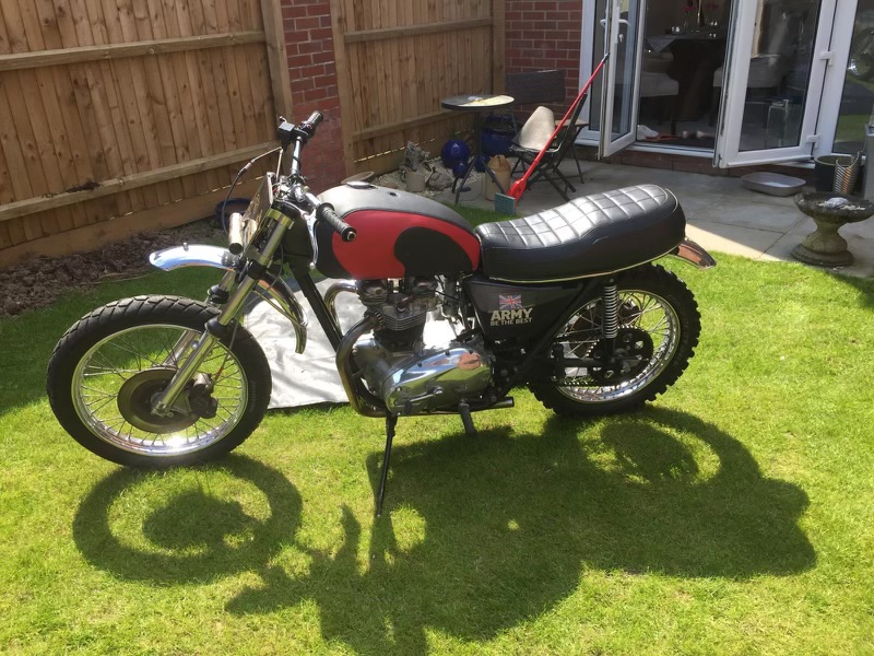 1999 Triumph Tiger TR7 T140 - Ex White Helmets for sale by classified ...