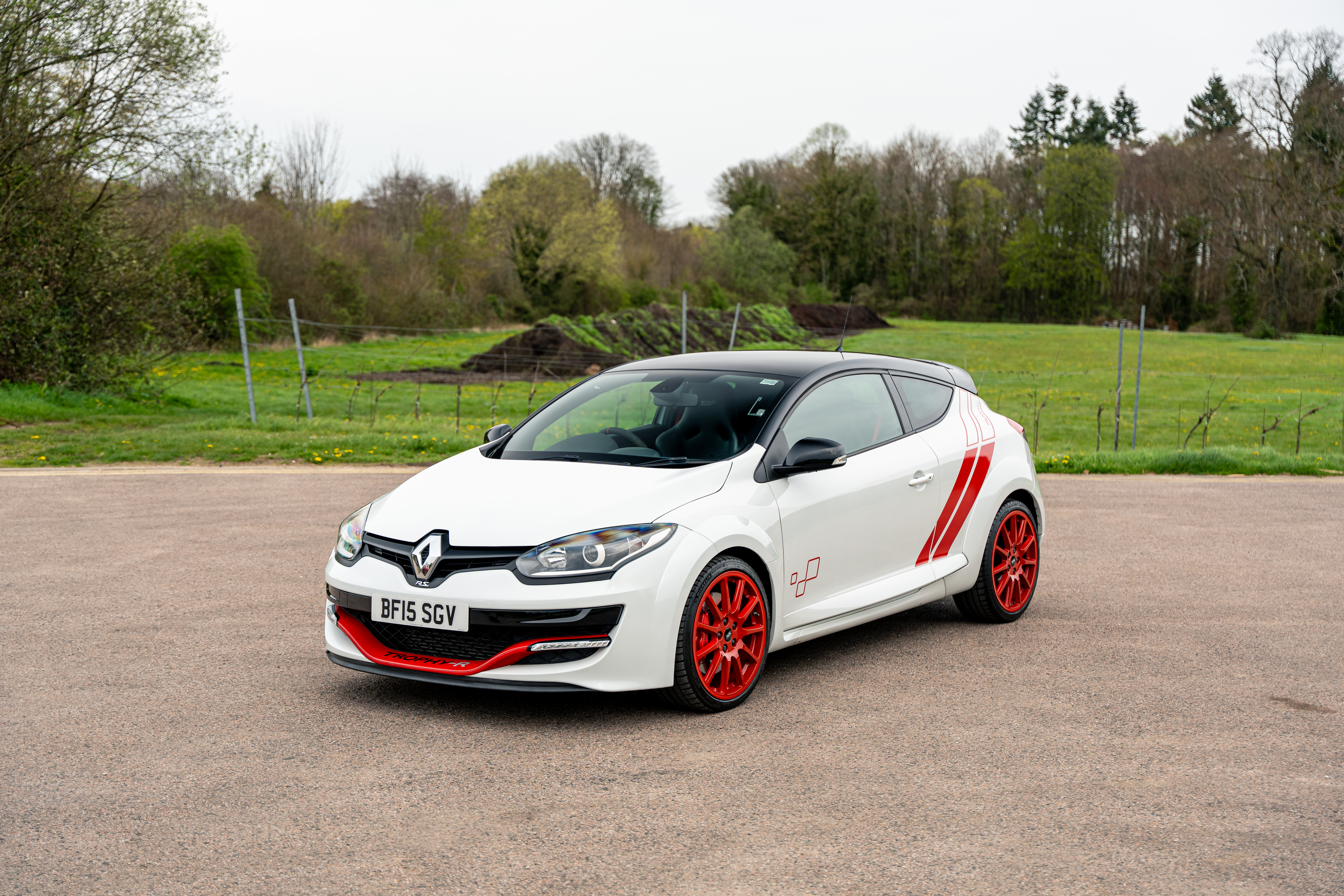 2015 Renaultsport Megane RS 275 Trophy-R for sale by auction in Dorking ...
