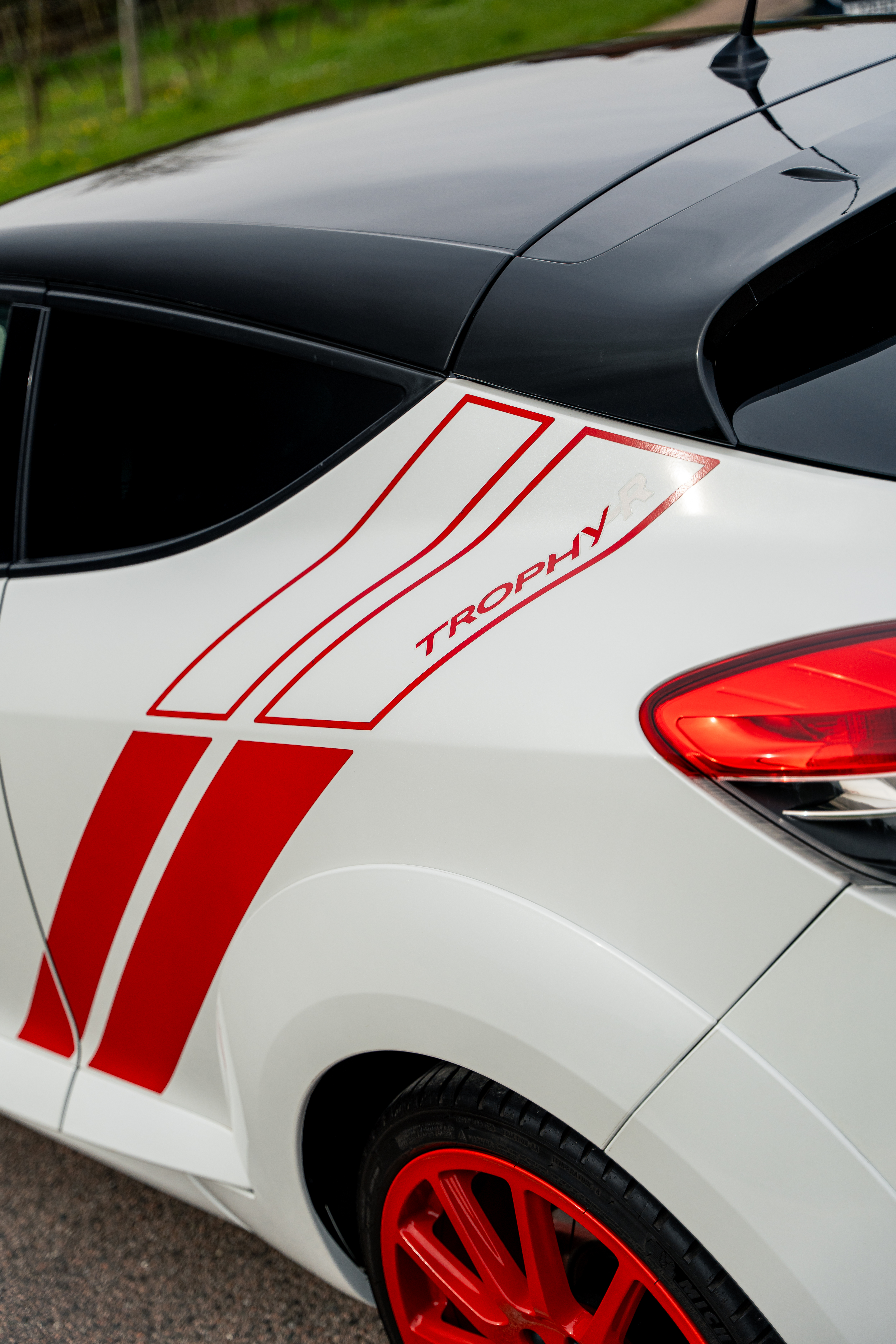 2015 Renaultsport Megane RS 275 Trophy-R for sale by auction in Dorking ...