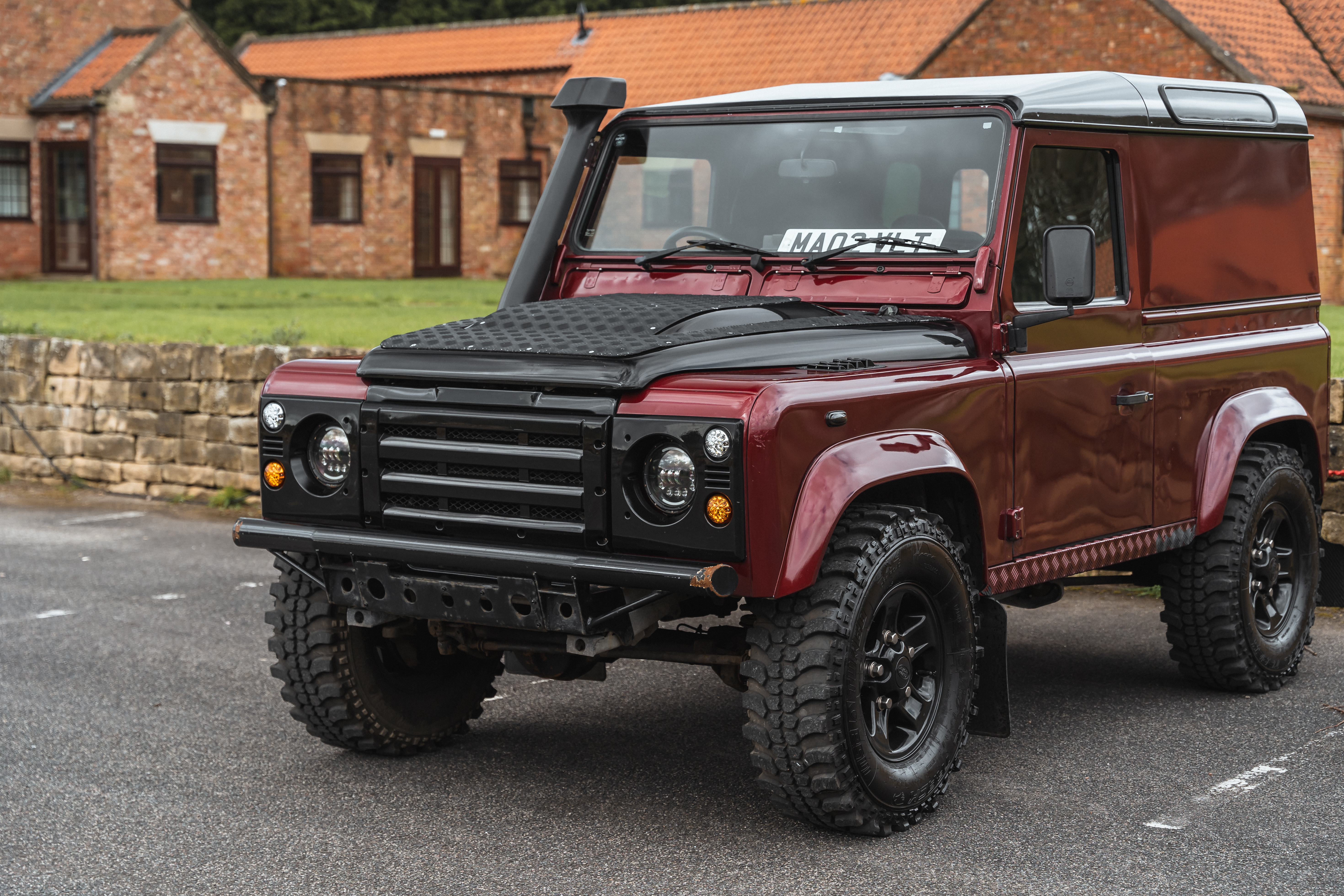 2002 Land Rover Defender 90 TD5 for sale by auction in Edwinstowe ...